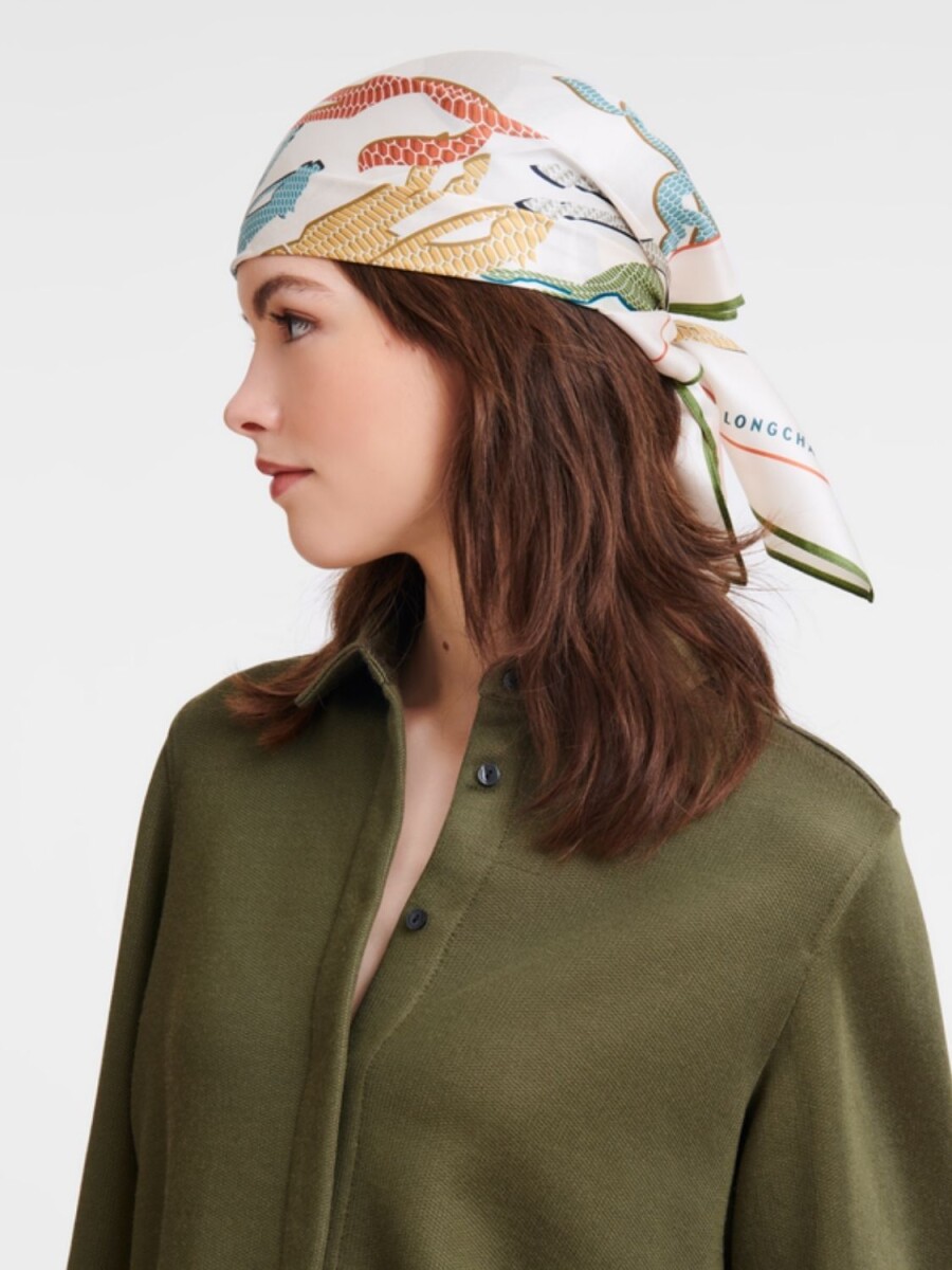 Longchamp -PAÑUELO DE SEDA 70 — Fifth Av