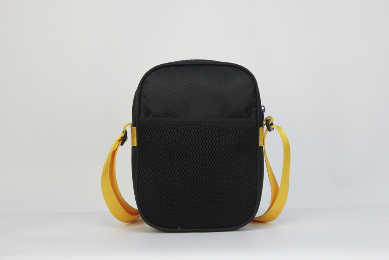 Morral clásico doble cierre Lakers - NBA - Negro — Canva Store