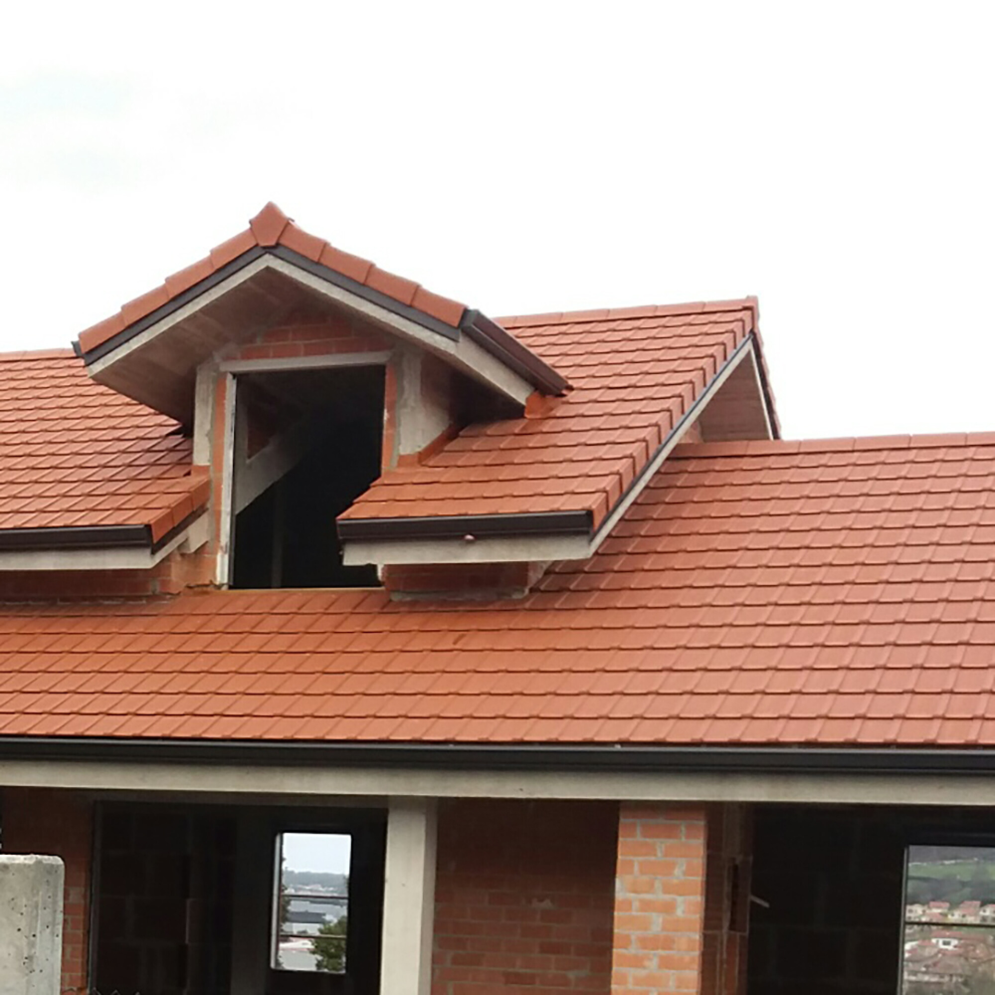 Teja Vienna Rojo Klinker Escandella — Castro