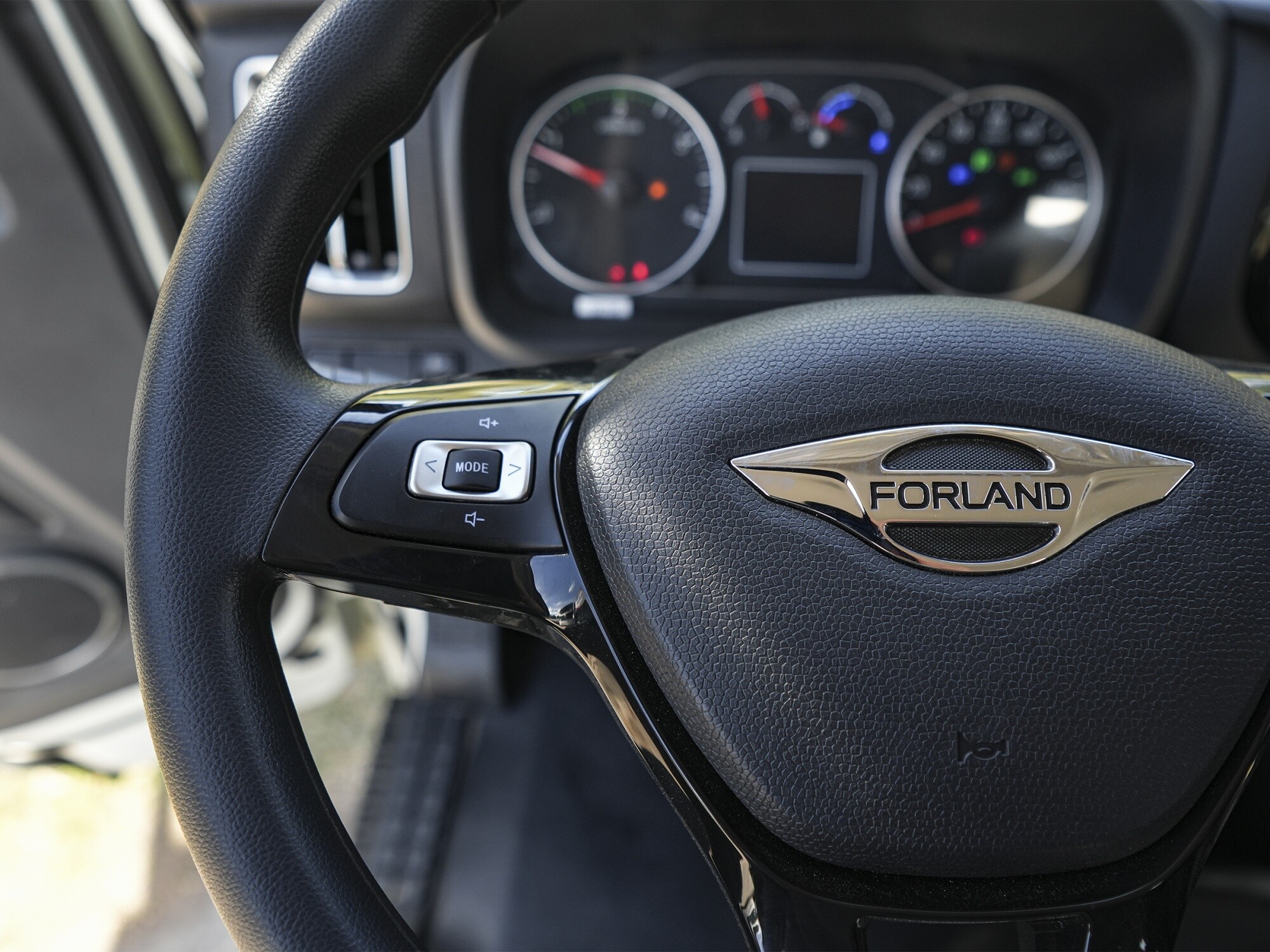 Forland F250 2.5 Doble Cabina Extra Full 2026 0KM — Motorlider