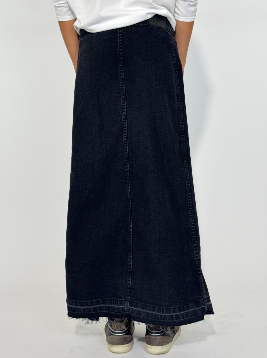 POLLERA JEAN OASIS - NEGRO — Panthai
