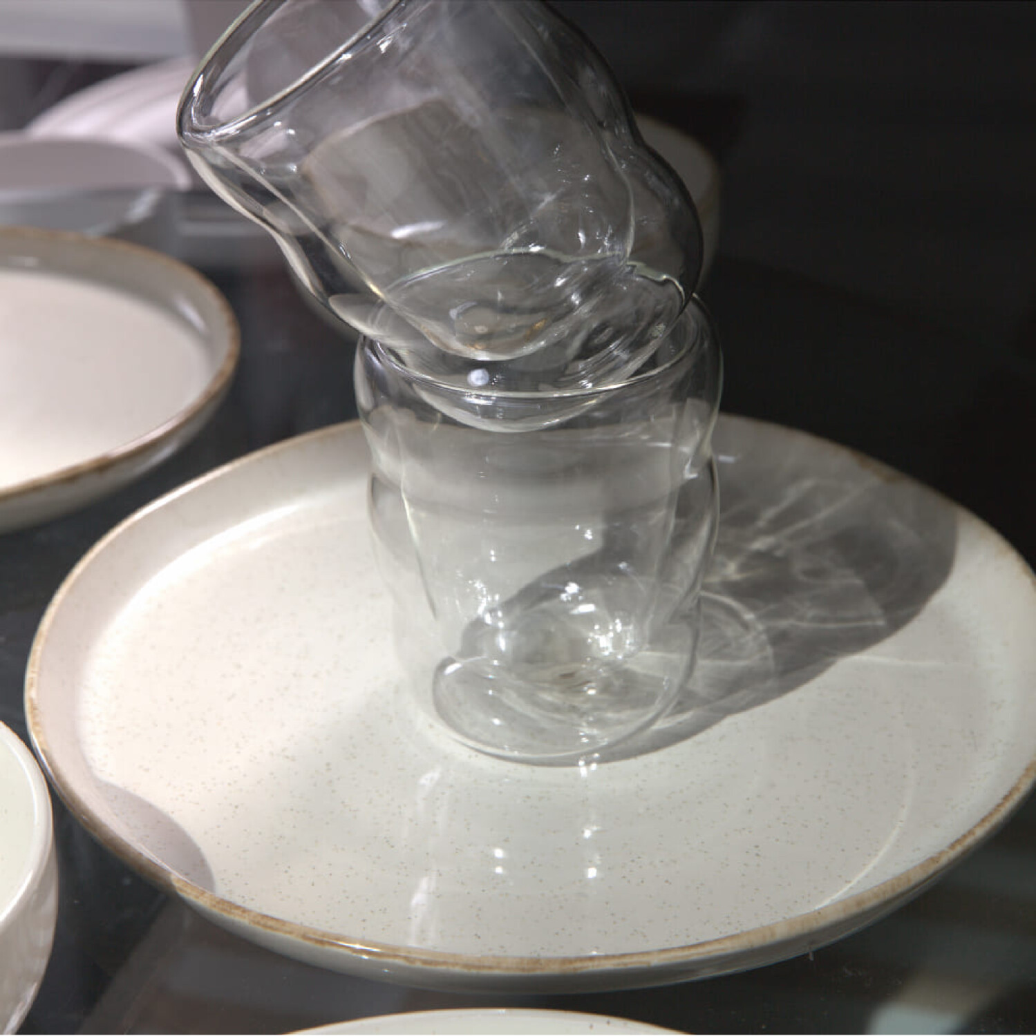 Plato principal rústico cerámica — Buho Store