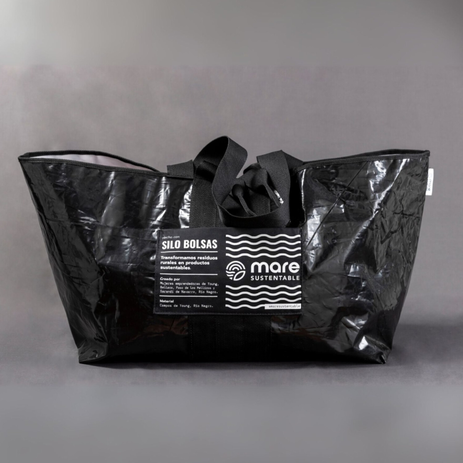 Bolsa Magna Mare Sustentables L - Negra — Tienda Soy Santander