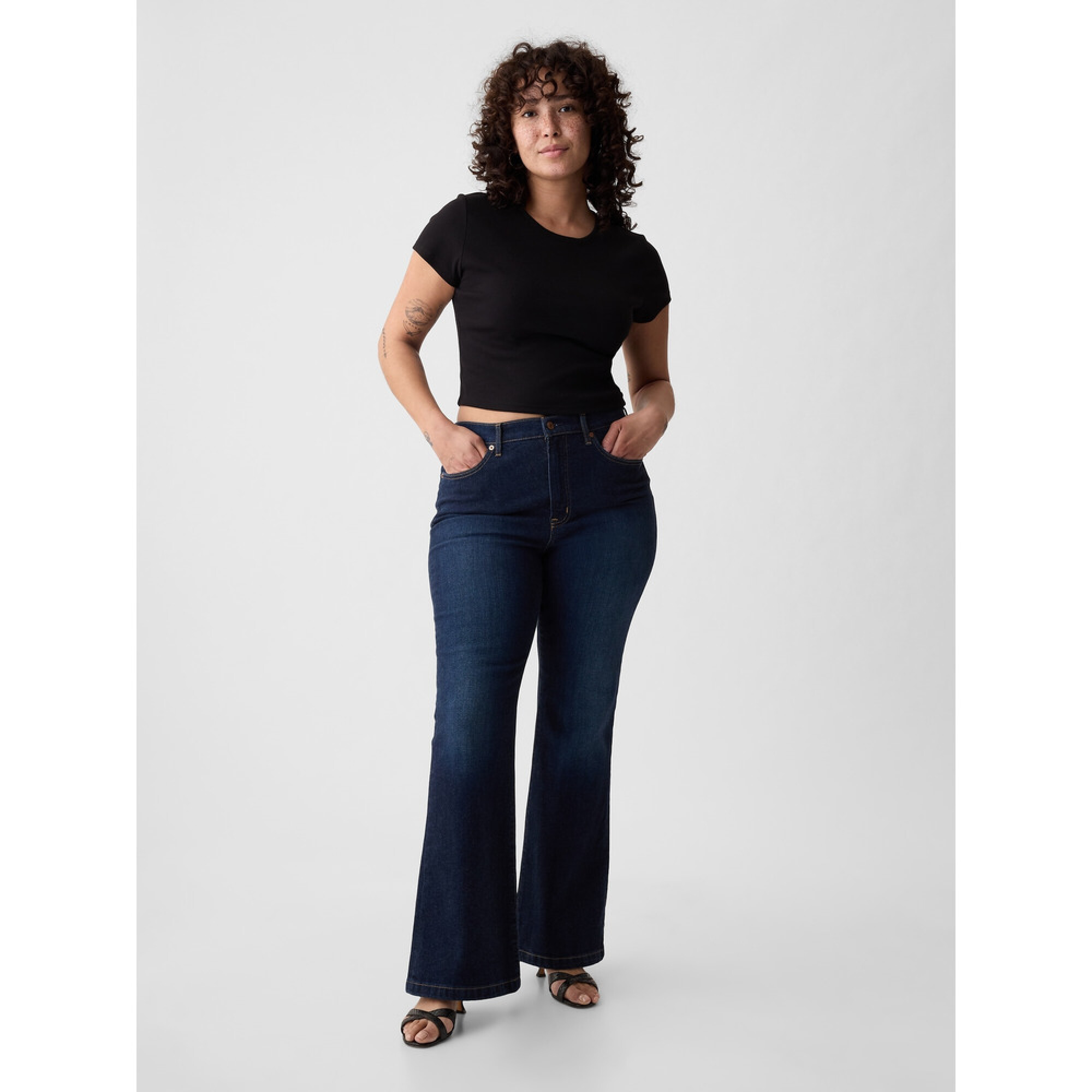 70S FLARE HR DK HOLZER - DARK WASH — Sallustro