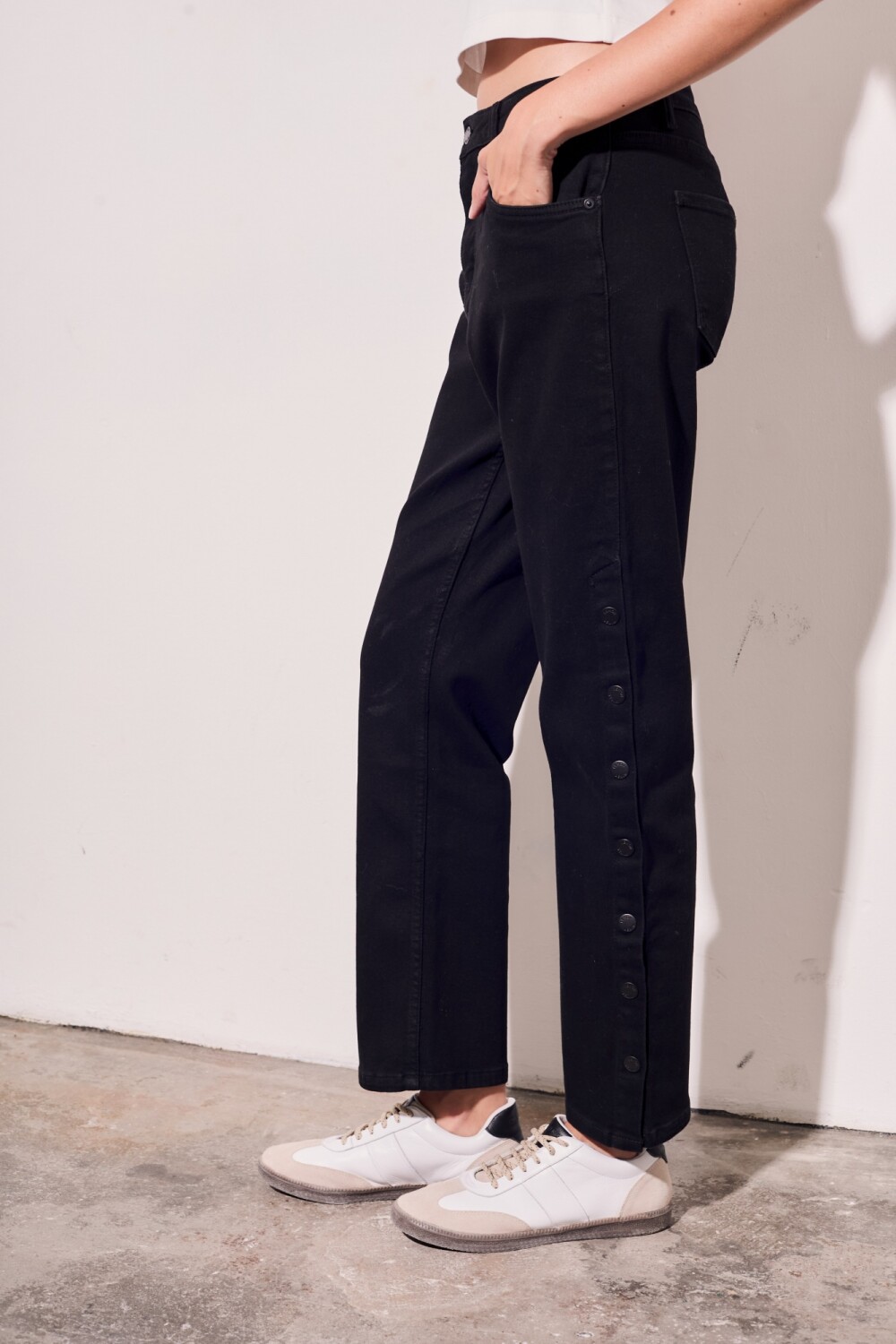 Jean Recto Botones - Negro — Lemon