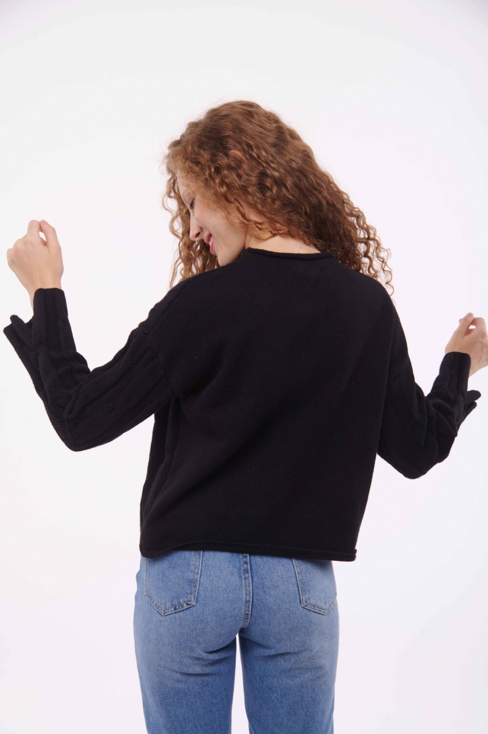 BUZO GALEA - NEGRO — Minot