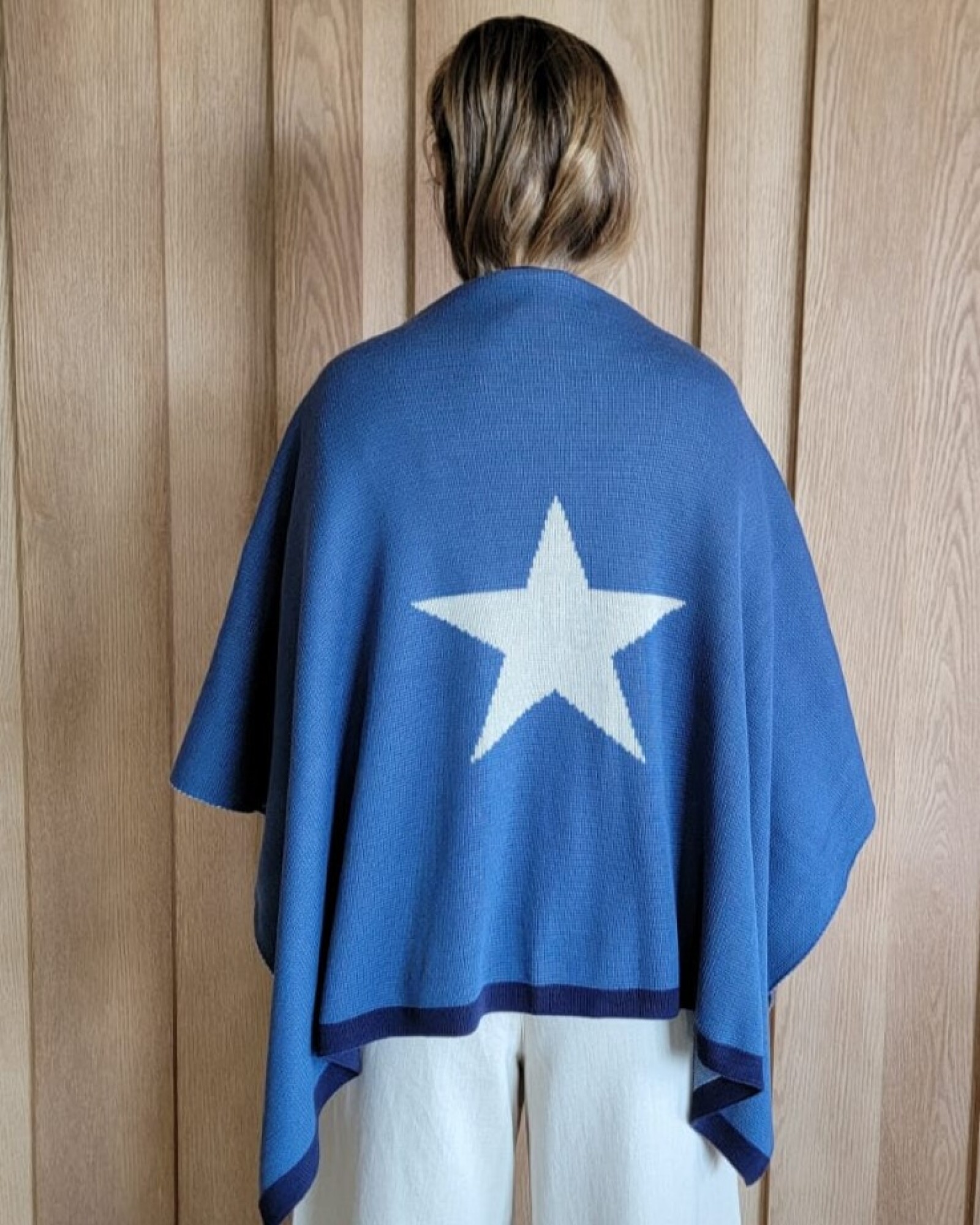 Ruana Estrella - Azul — Magnolia