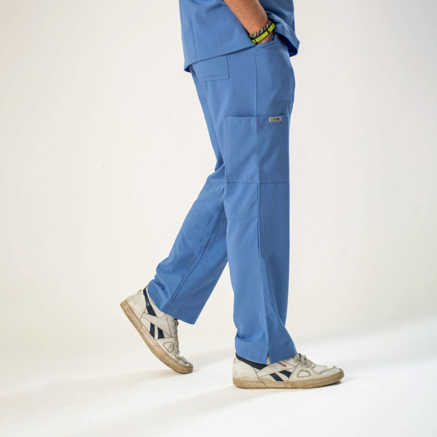 PANTALON UNISTORE JOY/FIT CELESTE PREMIUM — Droguería Paysandú