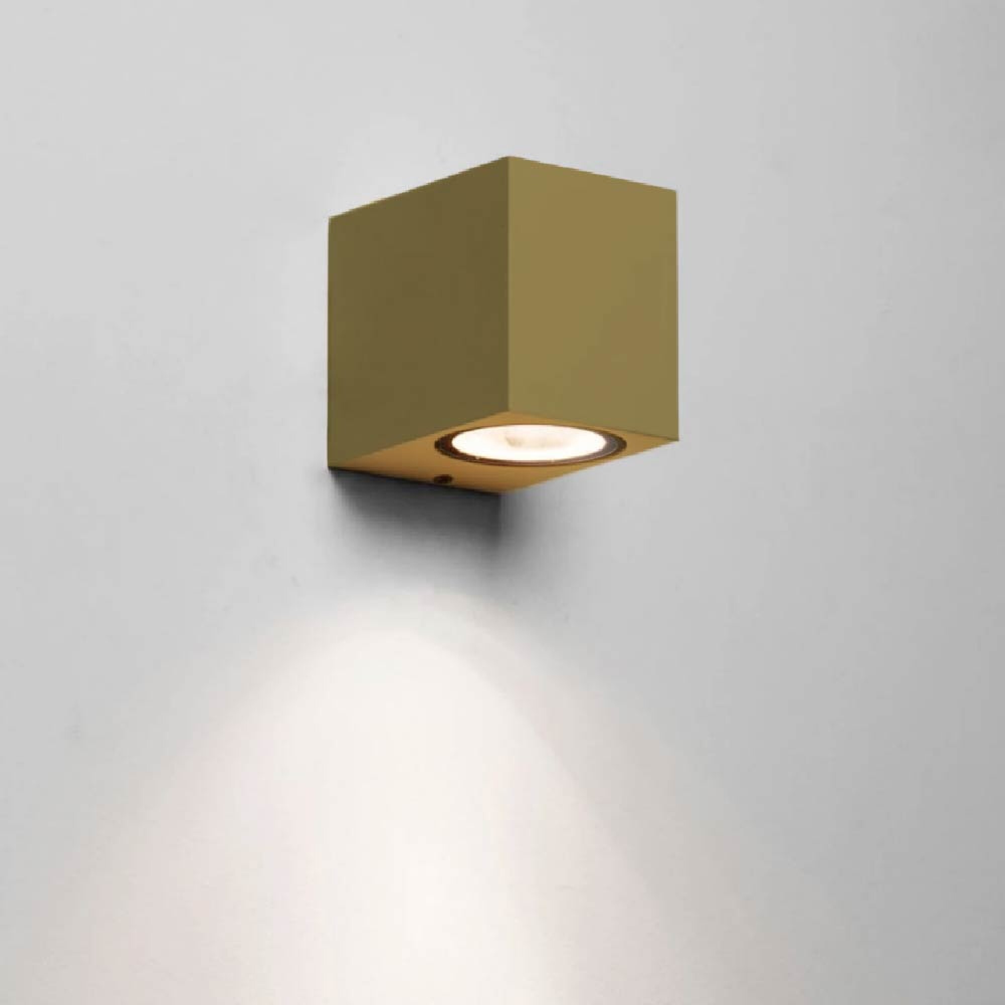 Luminaria de Pared Unidireccional Minimal Pequeño - Sand Brass — Serlux