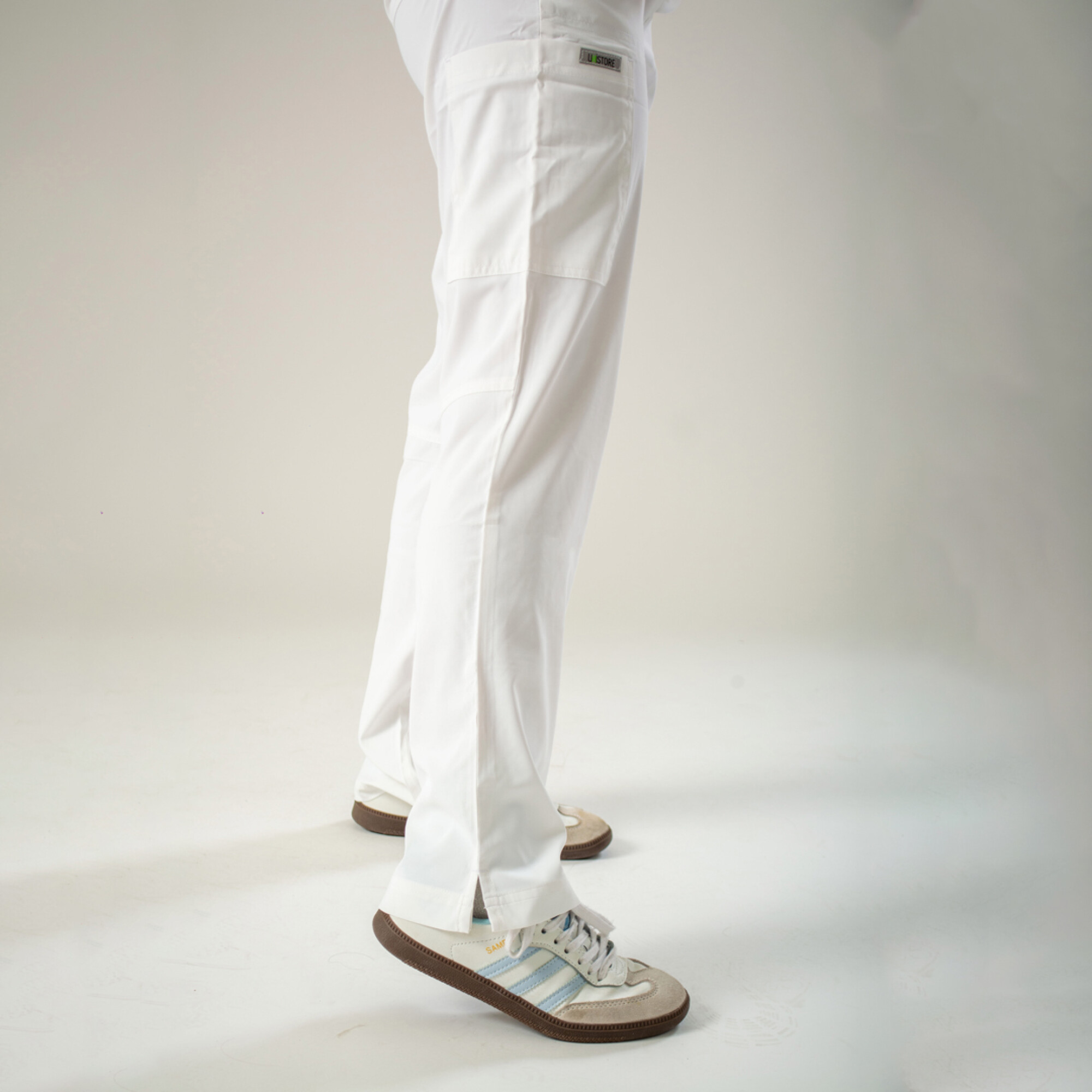 PANTALON UNISTORE JOY/FIT PREMIUM BLANCO — Droguería Paysandú