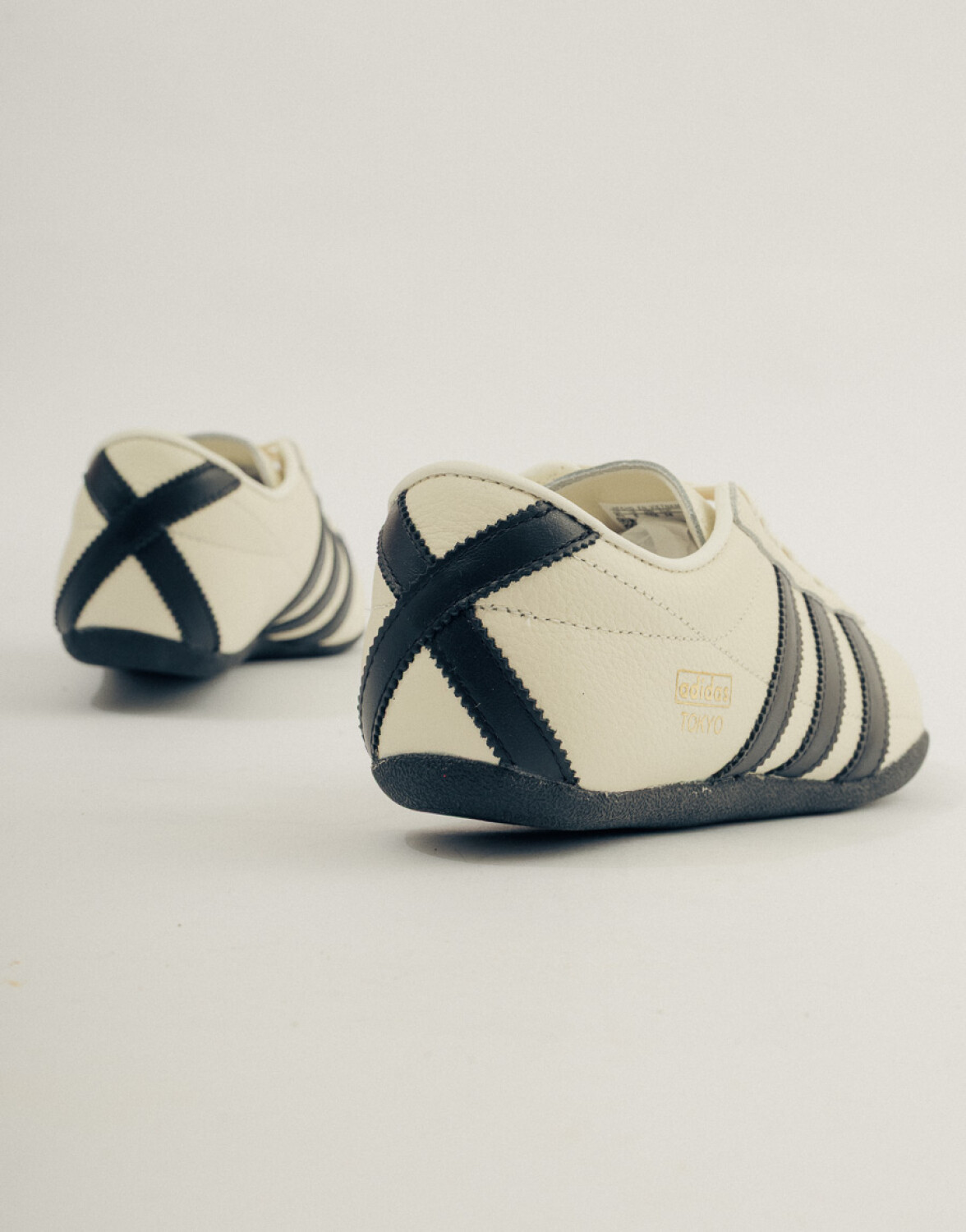 CHAMPION TOKYO W — Rotunda