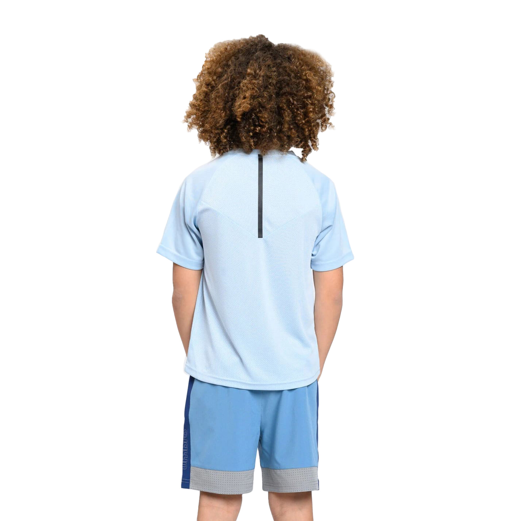 Remera de Niños Umbro Avar JRS - Celeste — Stadium Sport