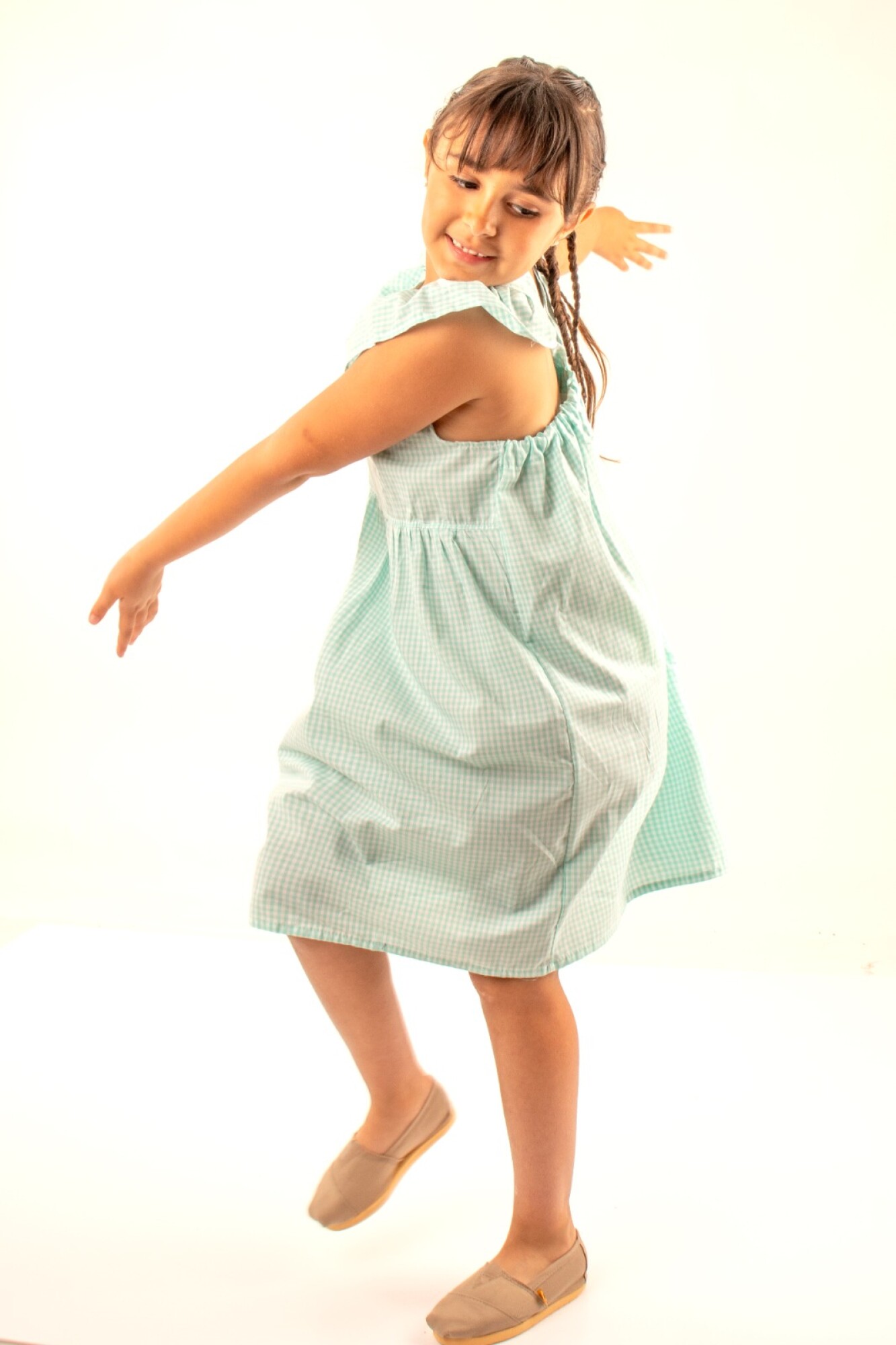 Vestido peto de niña - Verde — Bagual