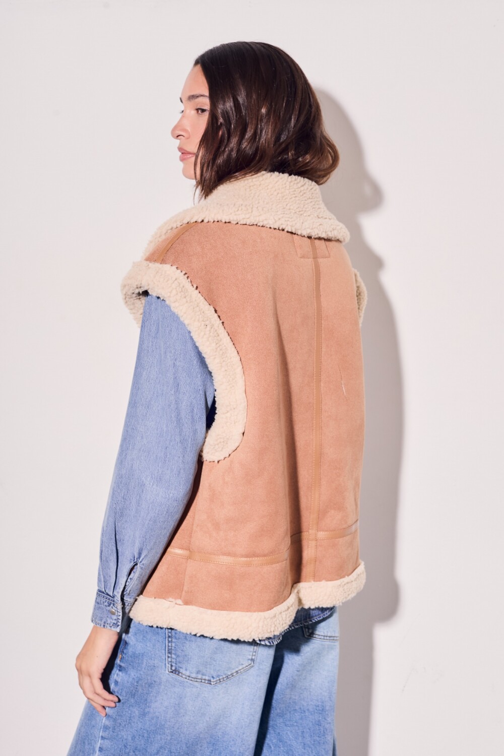 Chaleco Gamulan - Camel — Lemon