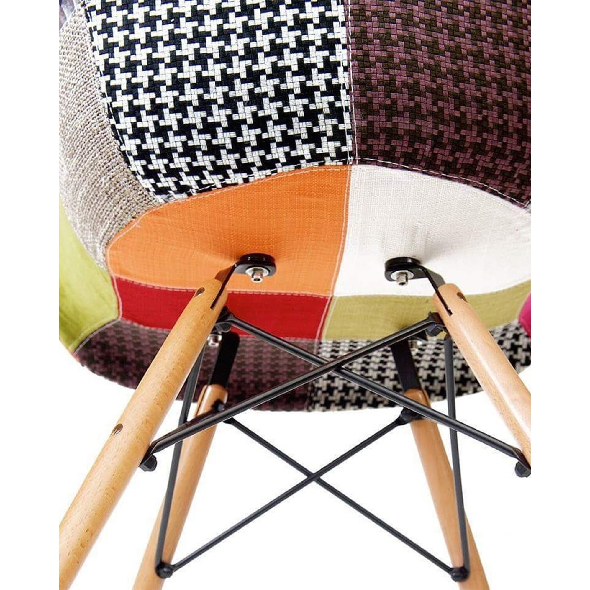 Silla eames Patchwork tapizada con apoyabrazo — Electroventas