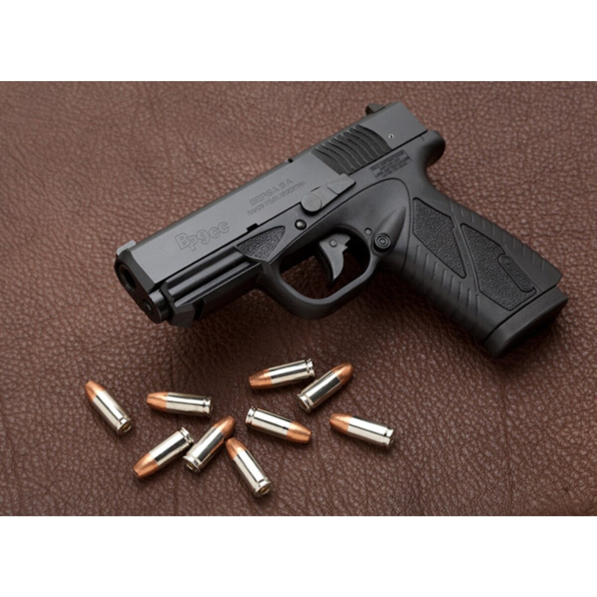 PISTOLA BERSA CAL 9 X 19mm 8T BP9CC — Magnum