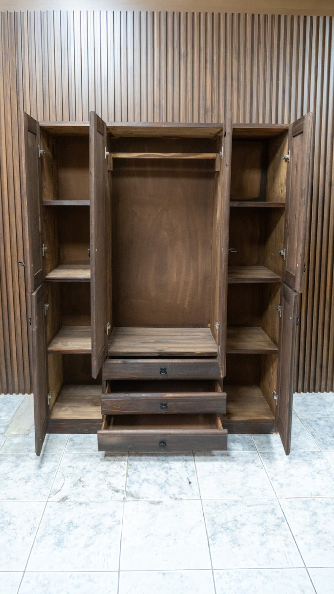 Ropero Madera Pino Macizo 6 Puertas Placard - Nogal — La Tentación