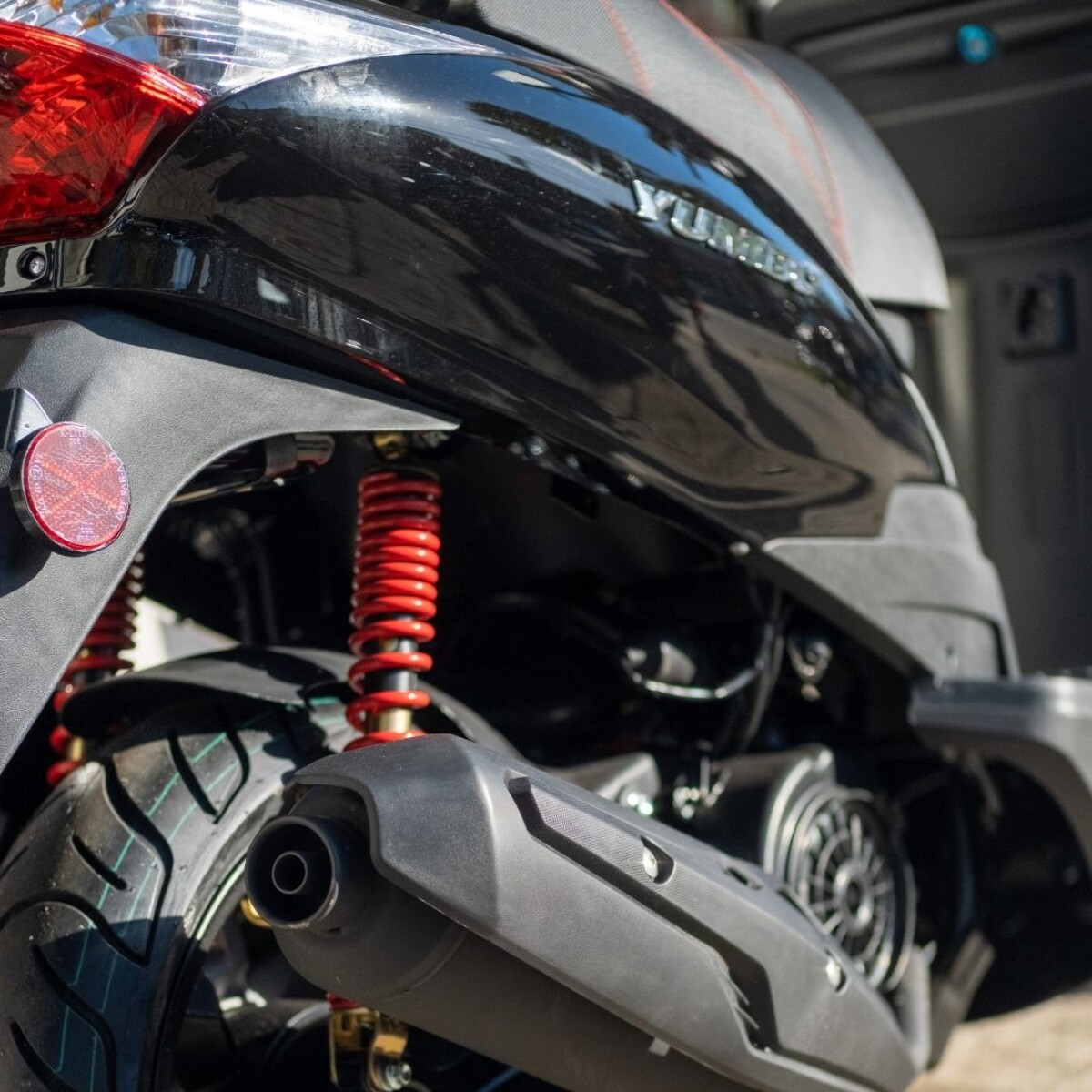 Yumbo VX4 - Negro - Reserva — Bike Up