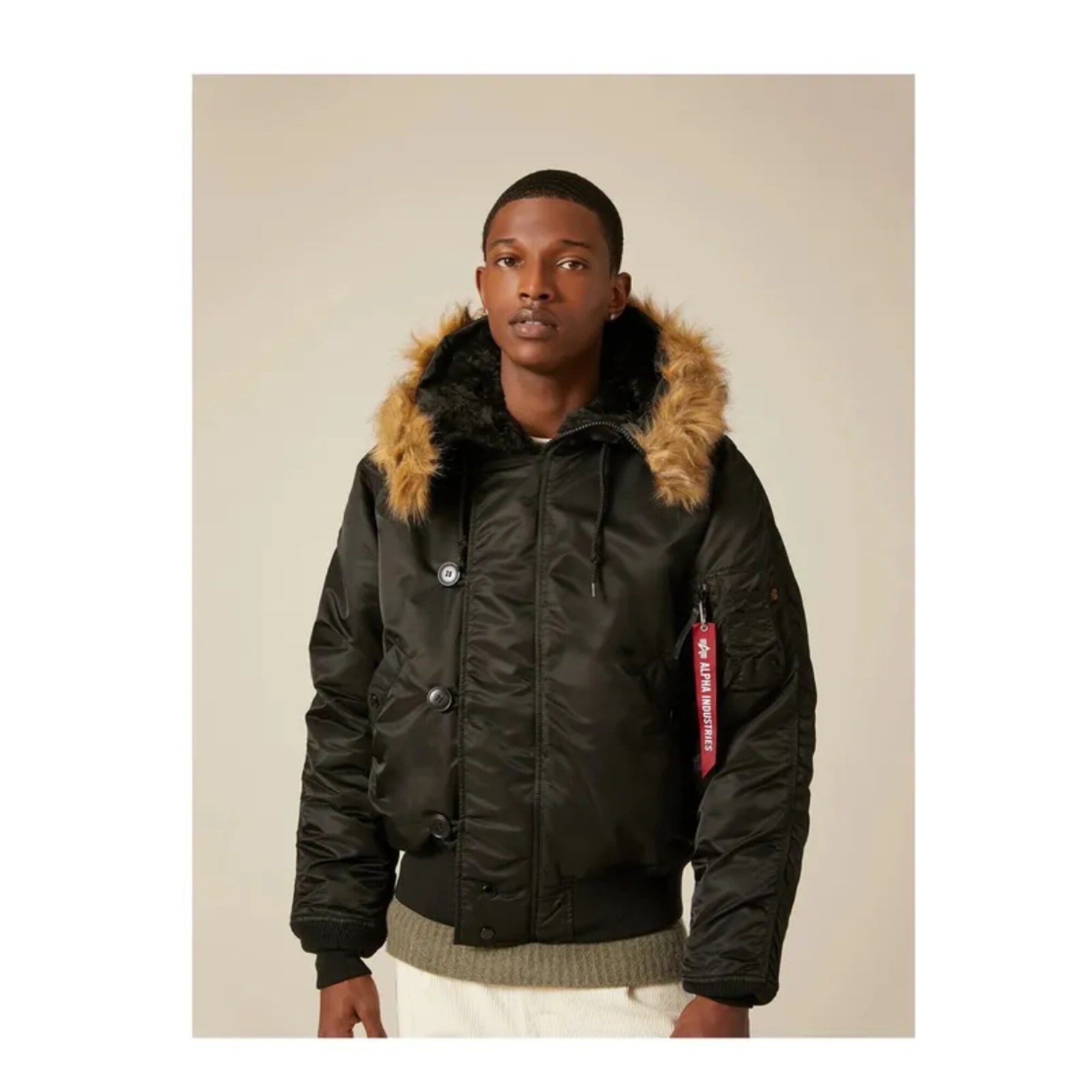 CAMPERA ALPHA N2B NEGRA — Magnum