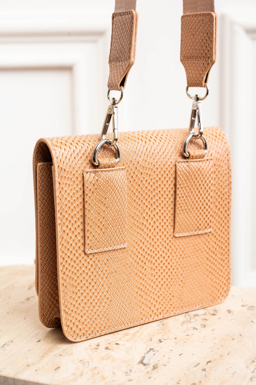 Cartera - Arena — Lemon