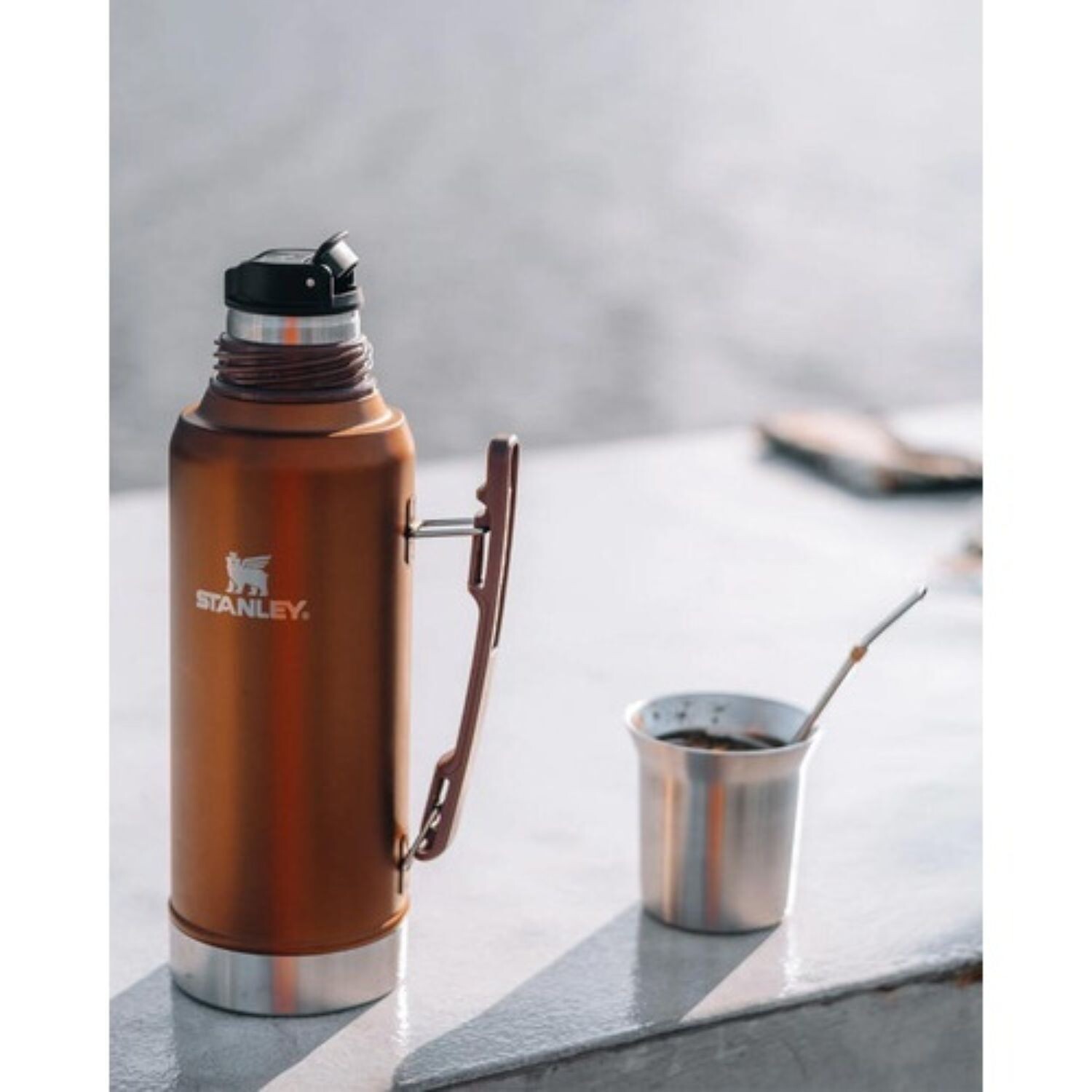 Termo y Mate 2 en 1 Stanley Classic Mate-System 1.2L - Maple ...