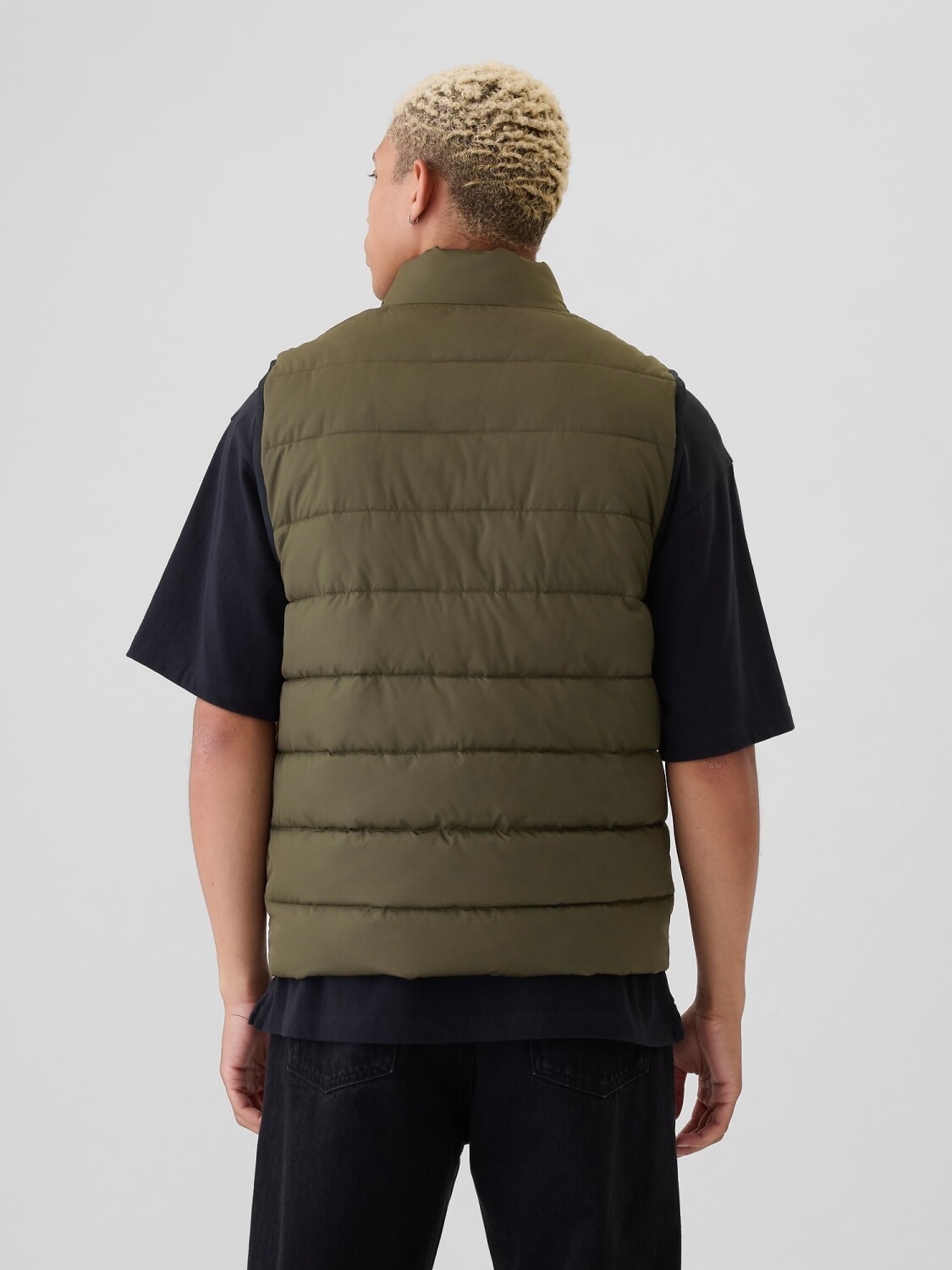 Chaleco Logo Gap Puffer Hombre - Olive Night — GAP Uruguay