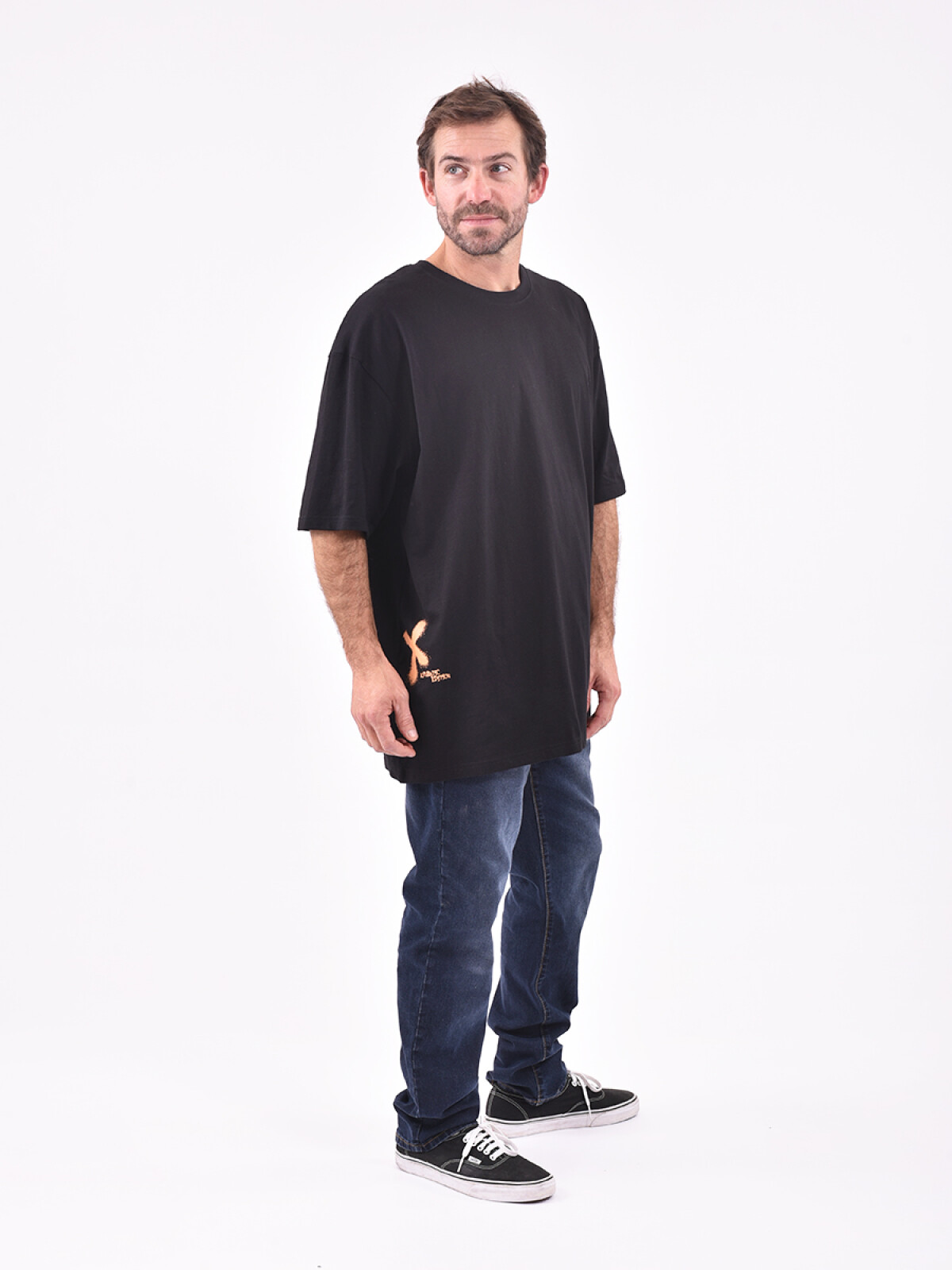 REMERA DEN - NEGRO — Guapa - Paprika