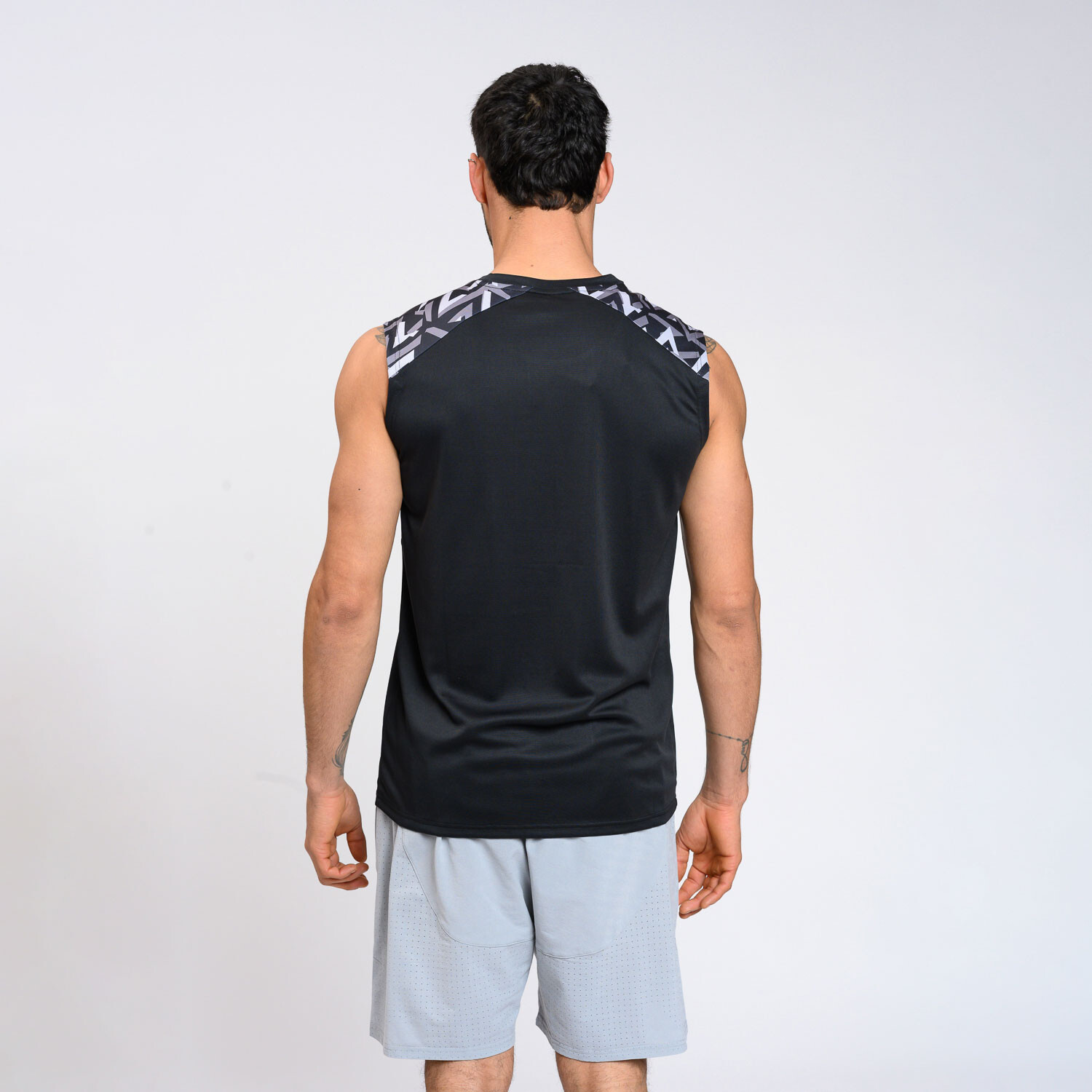 MUSCULOSA POLY HOMBRE Umbro Hombre - 002 — Timeout