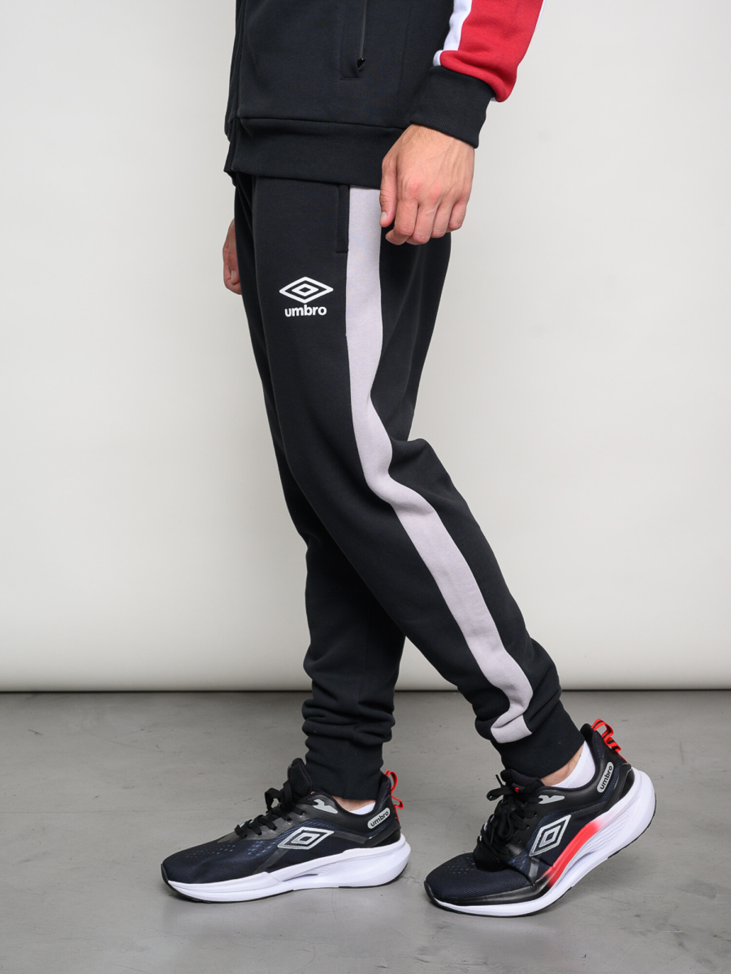 PANTALÓN EDGE Umbro Hombre - 025 — Timeout