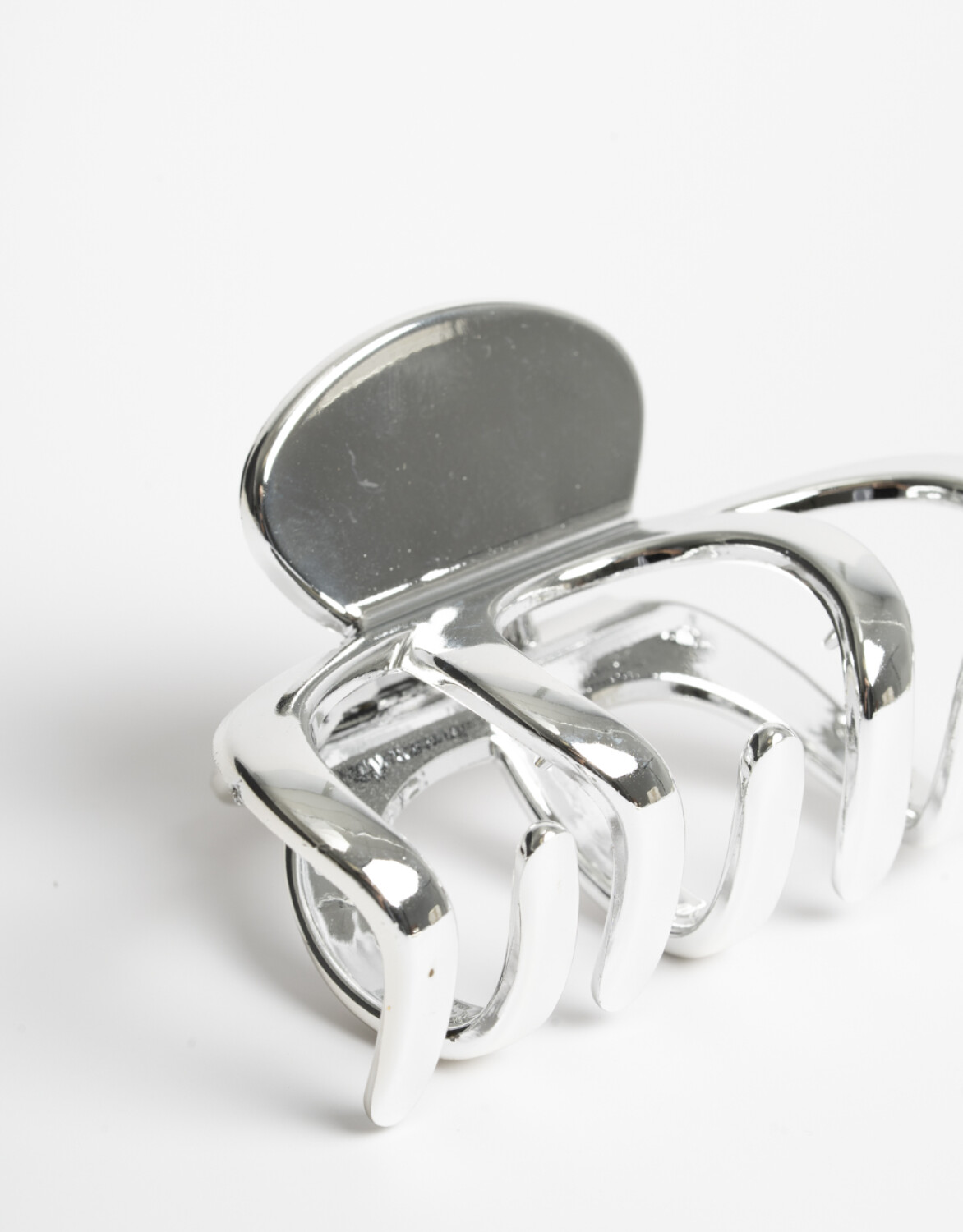 Broche De Acrílico — Isadora