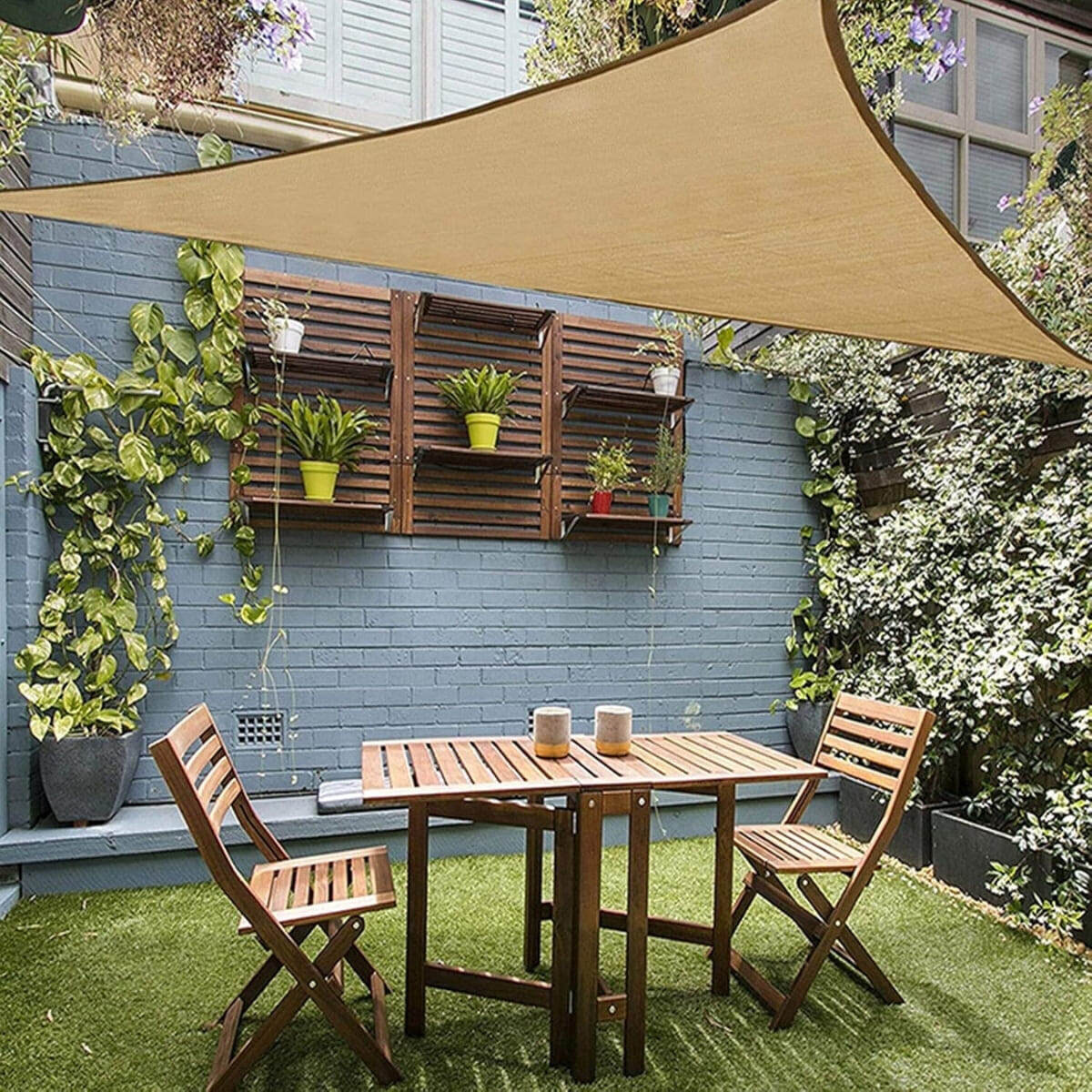 Toldo parasol malla sombra en triángulo 3 metros — Aventureros