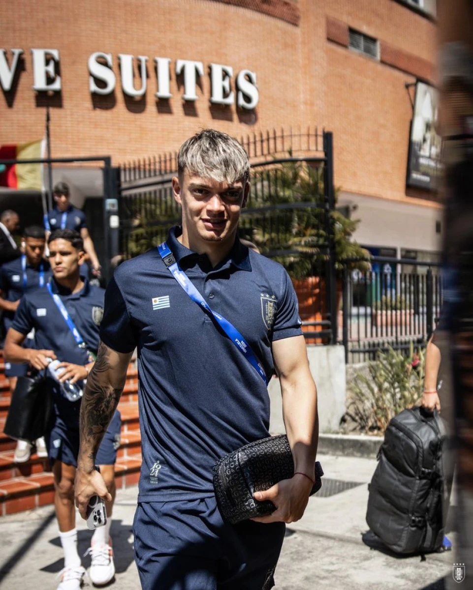 Remera polo Dry Fit - Azul Marino — AUF Store