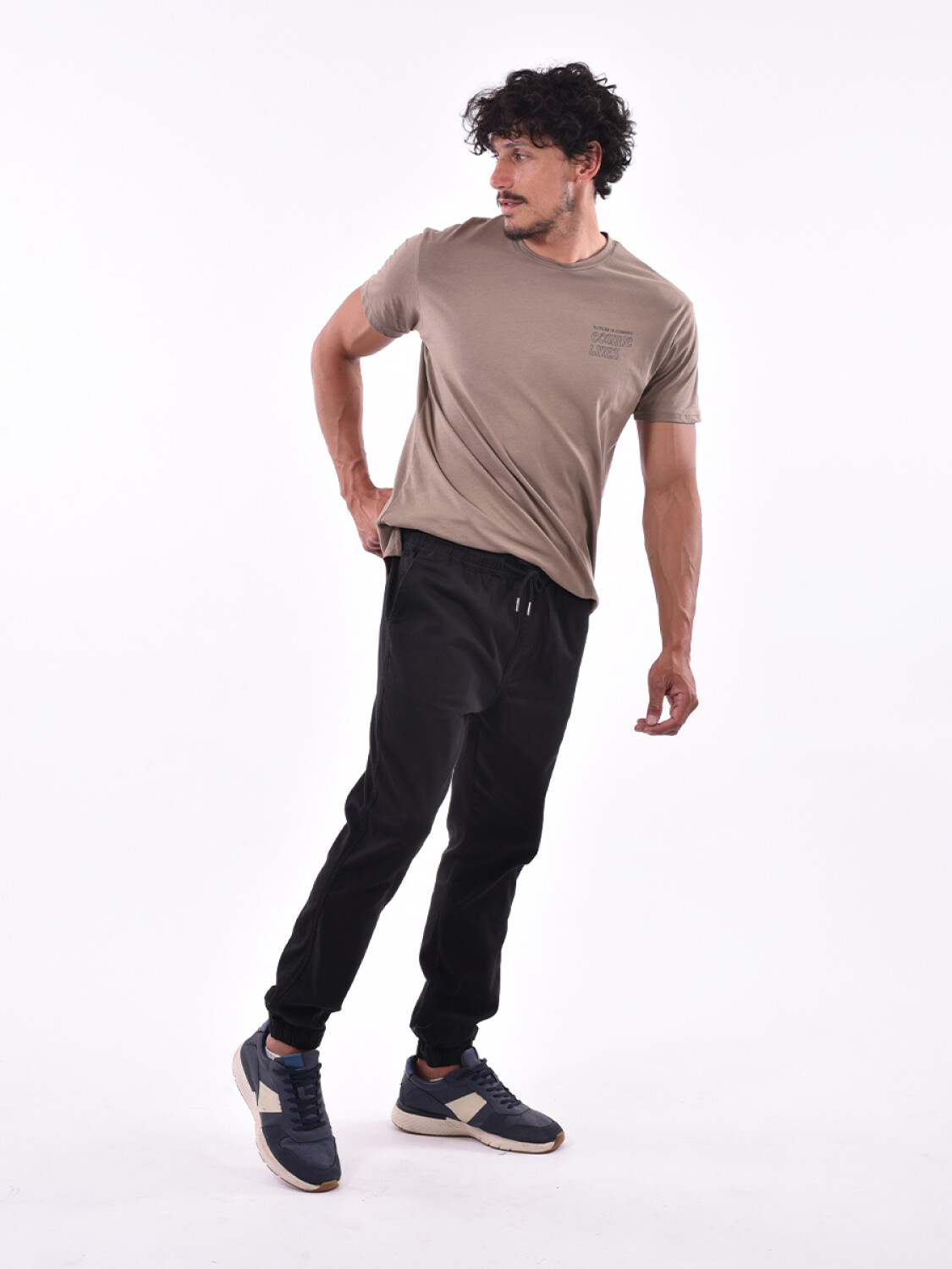 JOGGER MOTION - NEGRO — Guapa