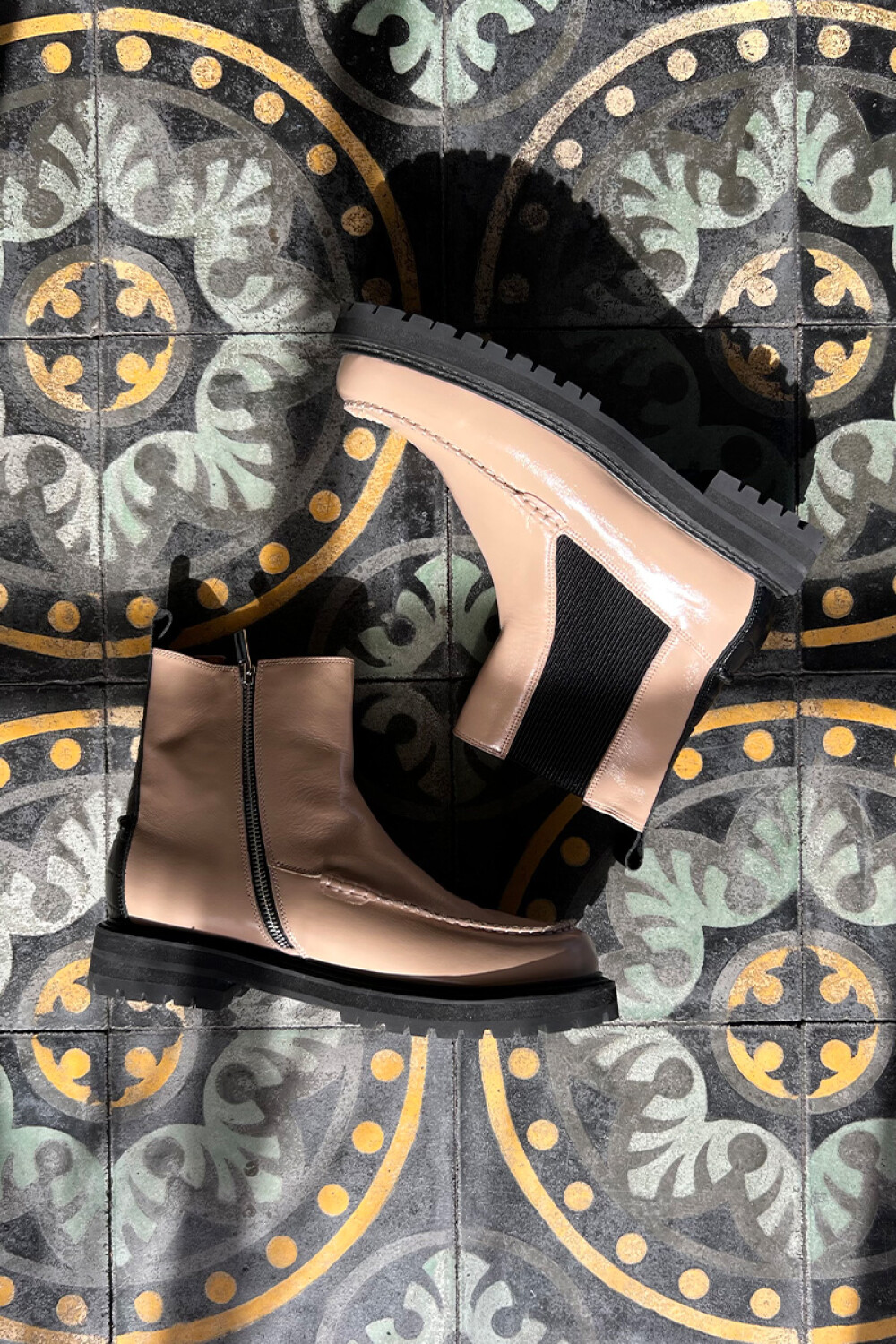 Bota Manchester - Camel — Saura