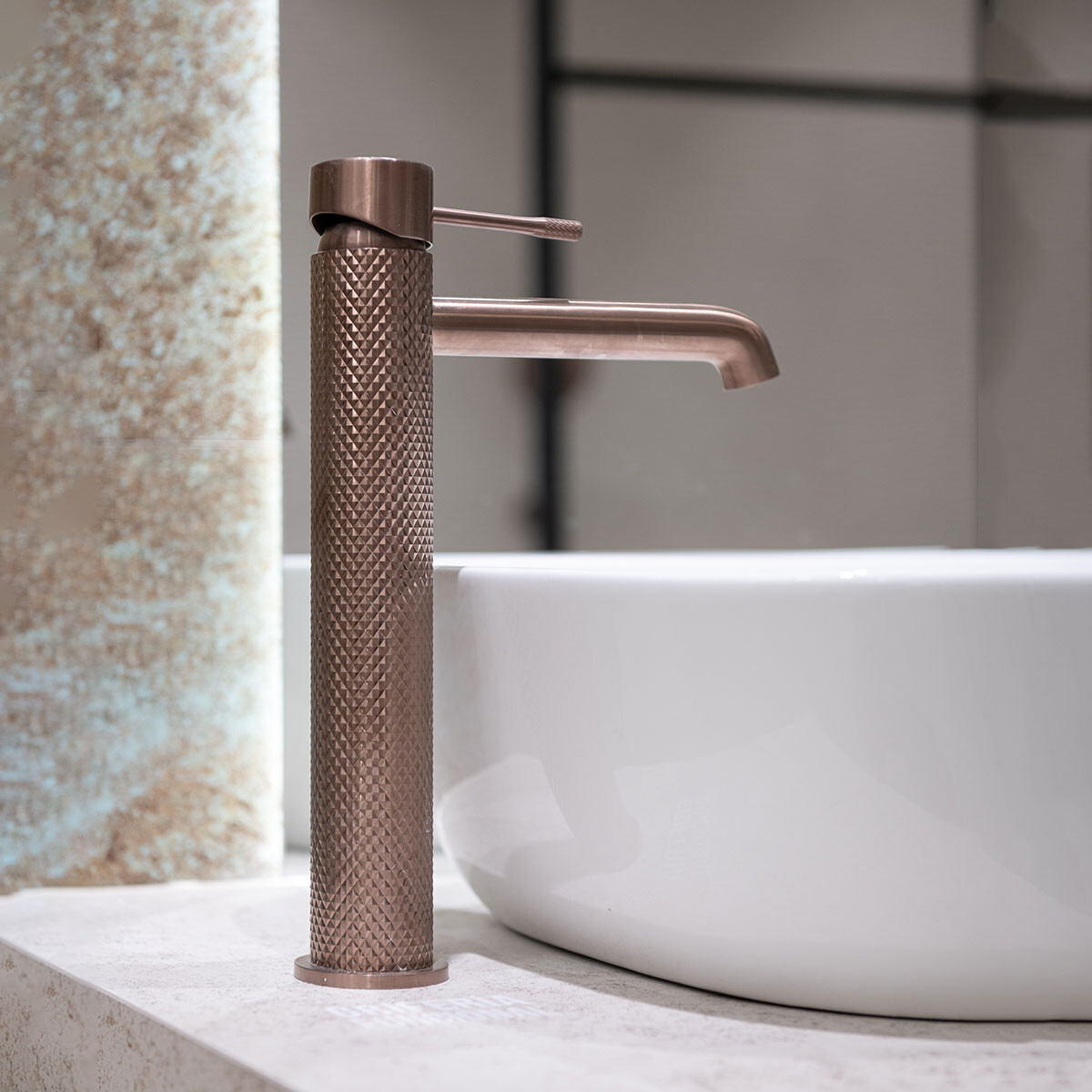 GRIFERIA LAVATORIO ALTO CUERPO LABRADO EN BRONCE CEPILLADO - SERIE ...