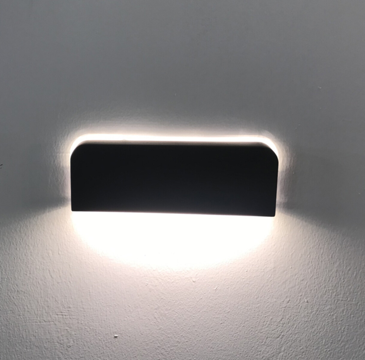 Aplique led plano unidireccional IP65 10W — Iluminica Home