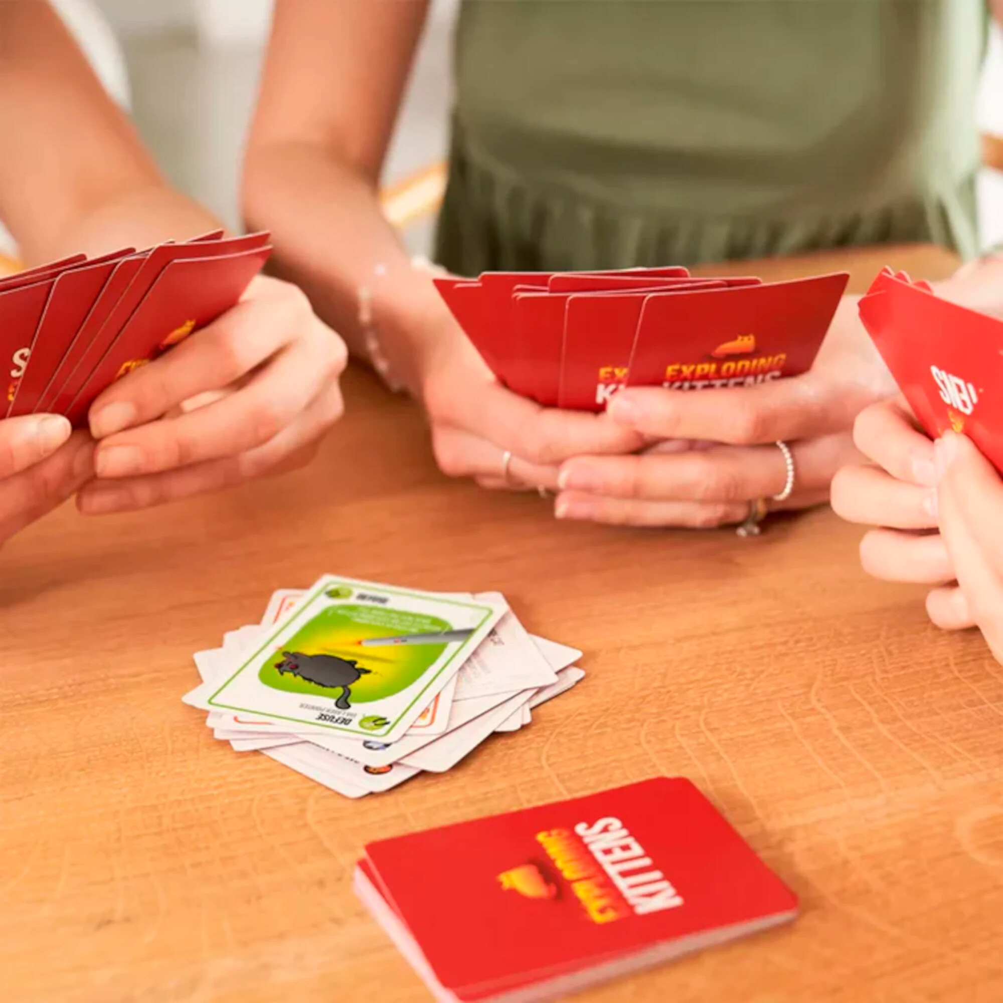 Juego de Mesa Exploding Kittens +7 — Universo Binario