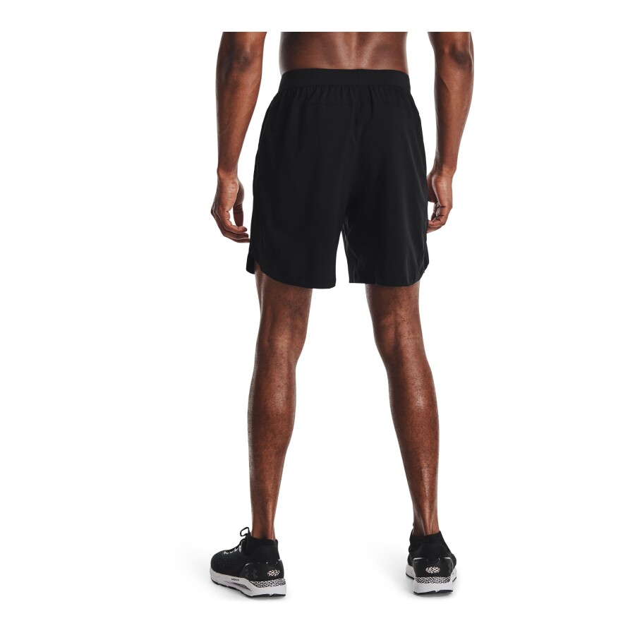 Short de Hombre Under Armour Launch 7 - Negro — Stadium Sport