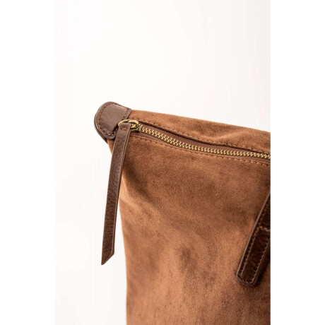 Travel Bag Gamuza Vegana Con Cierre - Chocolate — Tienda Soy Santander