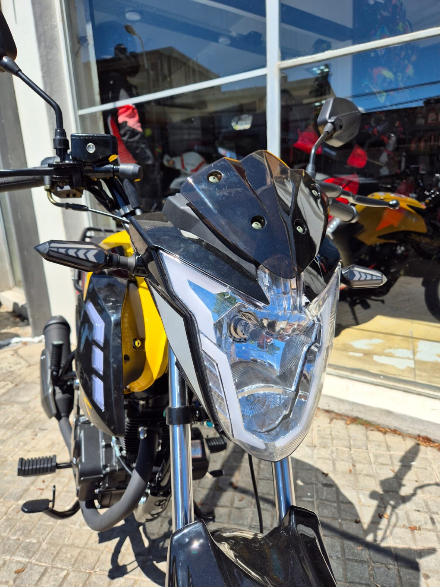 Yumbo Classic 4 - Amarillo - Reserva — Bike Up