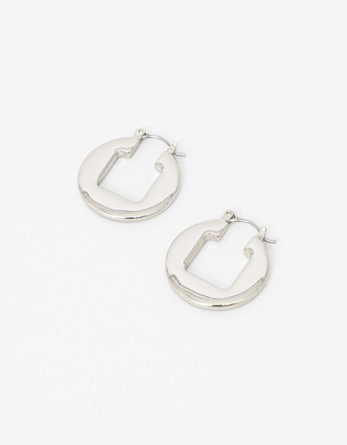 Aros Argolla Metal Rectangular - Plateado Rodio — Tienda Soy Santander