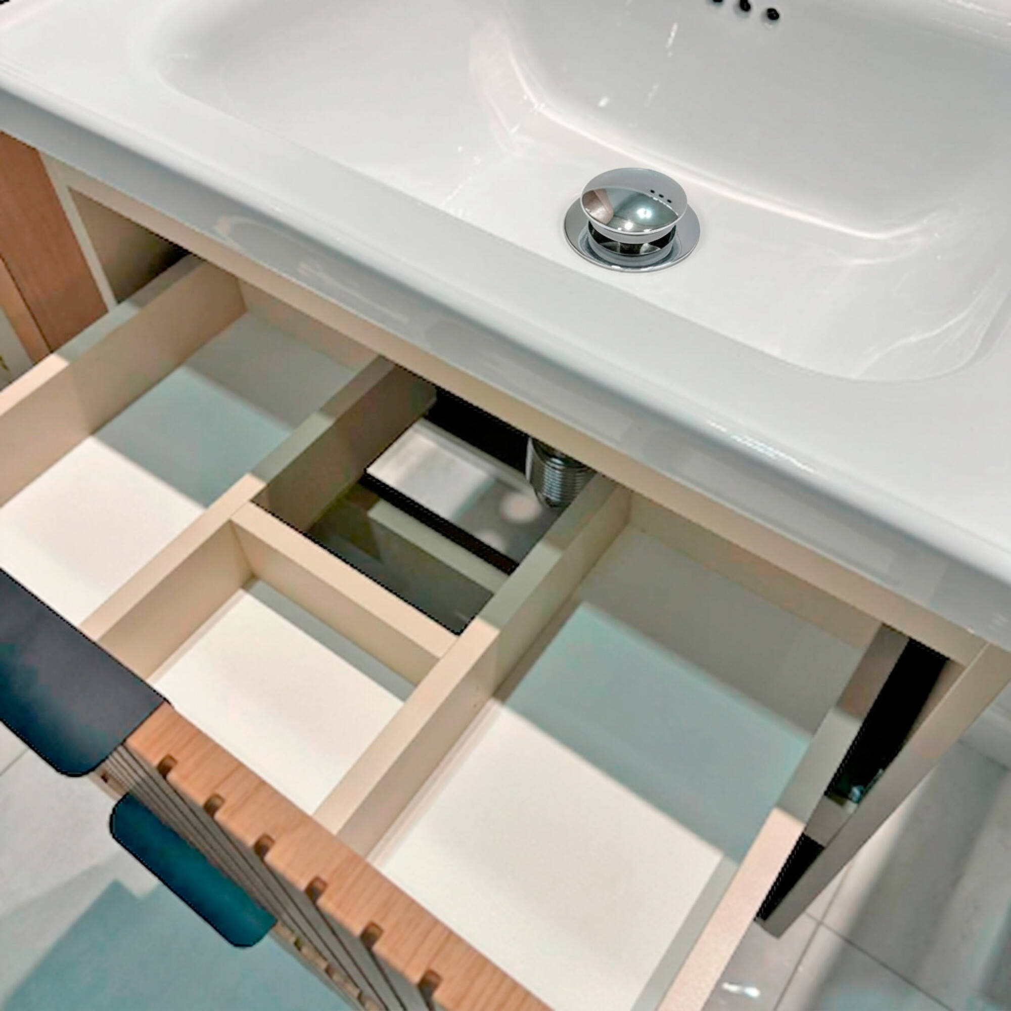 Mueble De Baño Con Espejo Luz Led Modelo 6032-60 / Mueble + Espejo Led ...