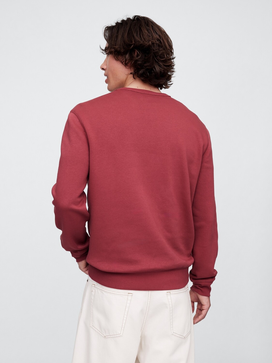 Buzo Deportivo Logo Gap Hombre - Red Clay — GAP Uruguay