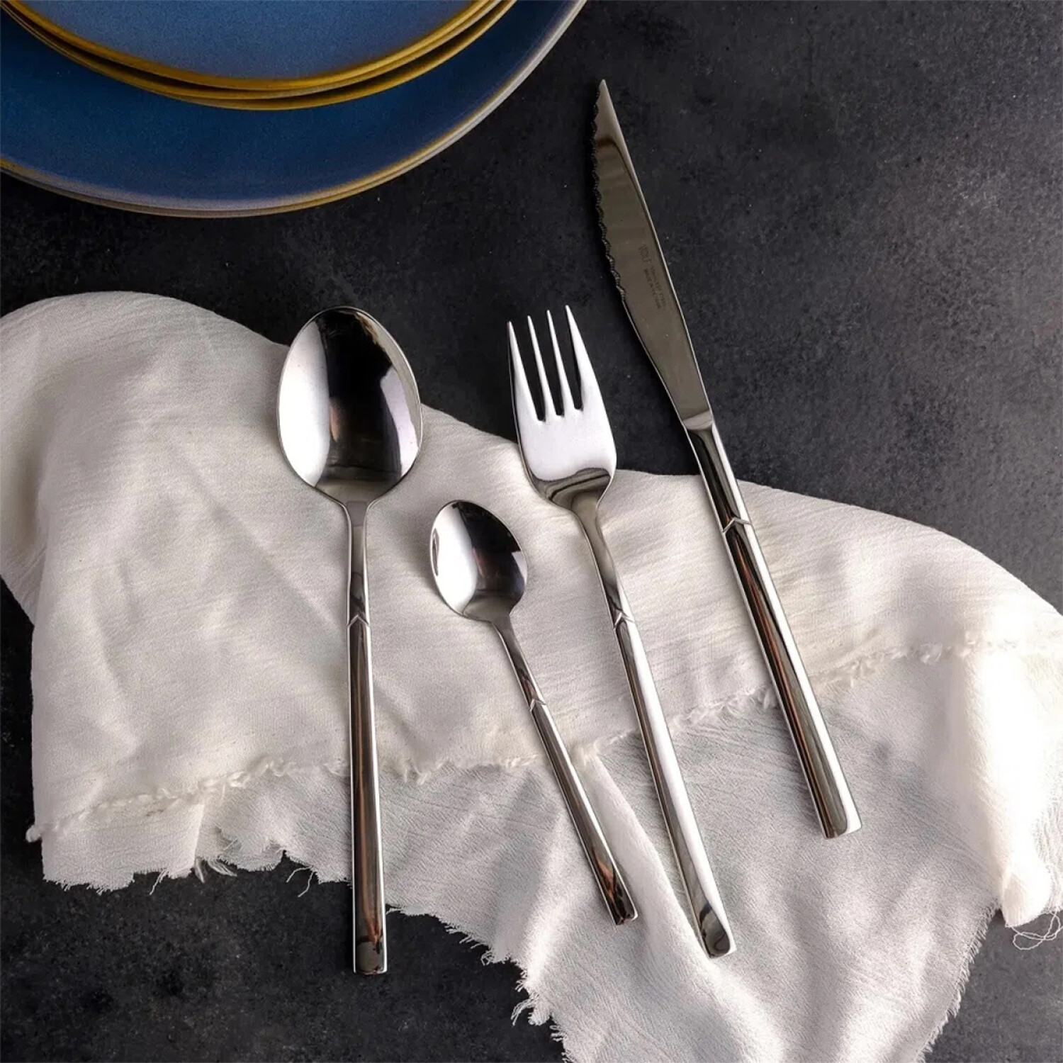 Set de Cubiertos Box 24 Piezas Volf Focus — BBVA