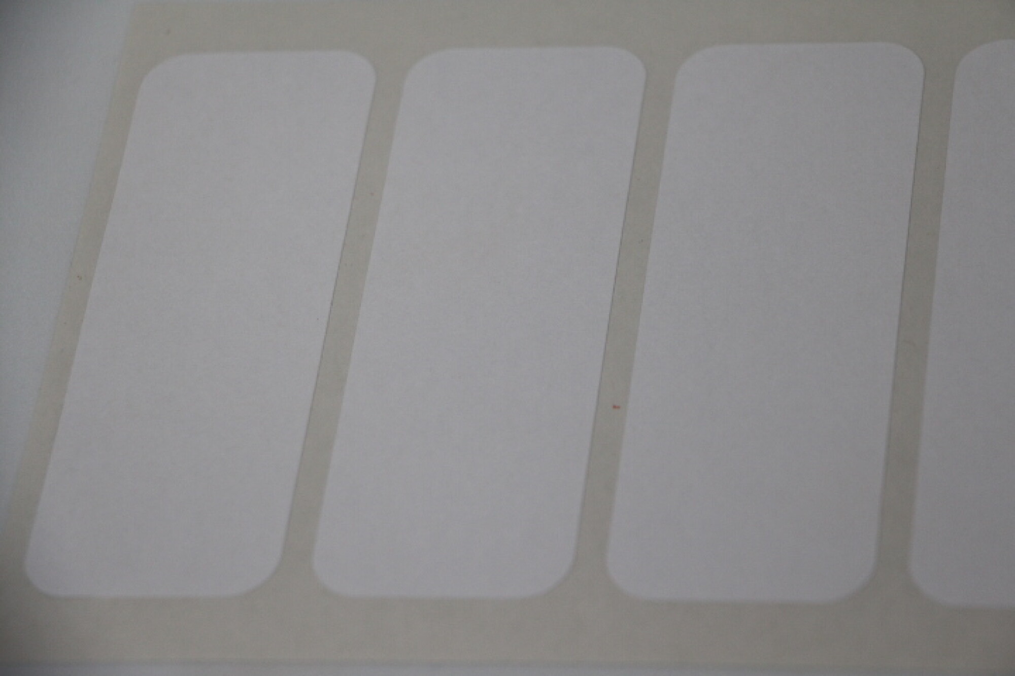 ETIQUETA ROTOLA CAJA X 30 PLANCHAS - MODELO 35100 — Alberto Gandulia