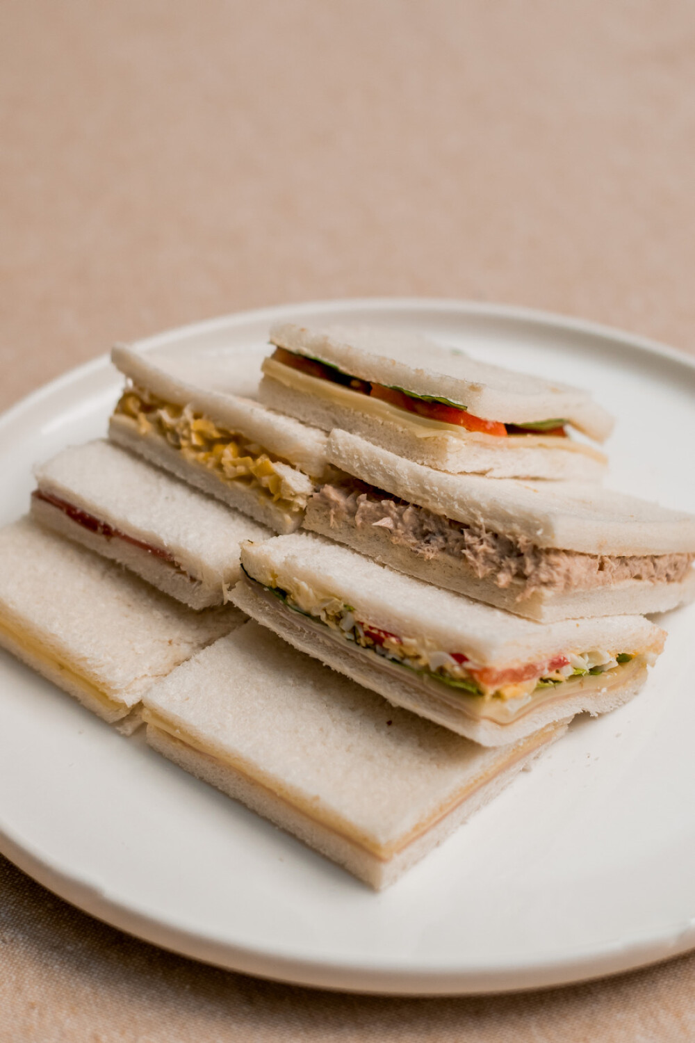 Sandwiches Surtidos — Valentino