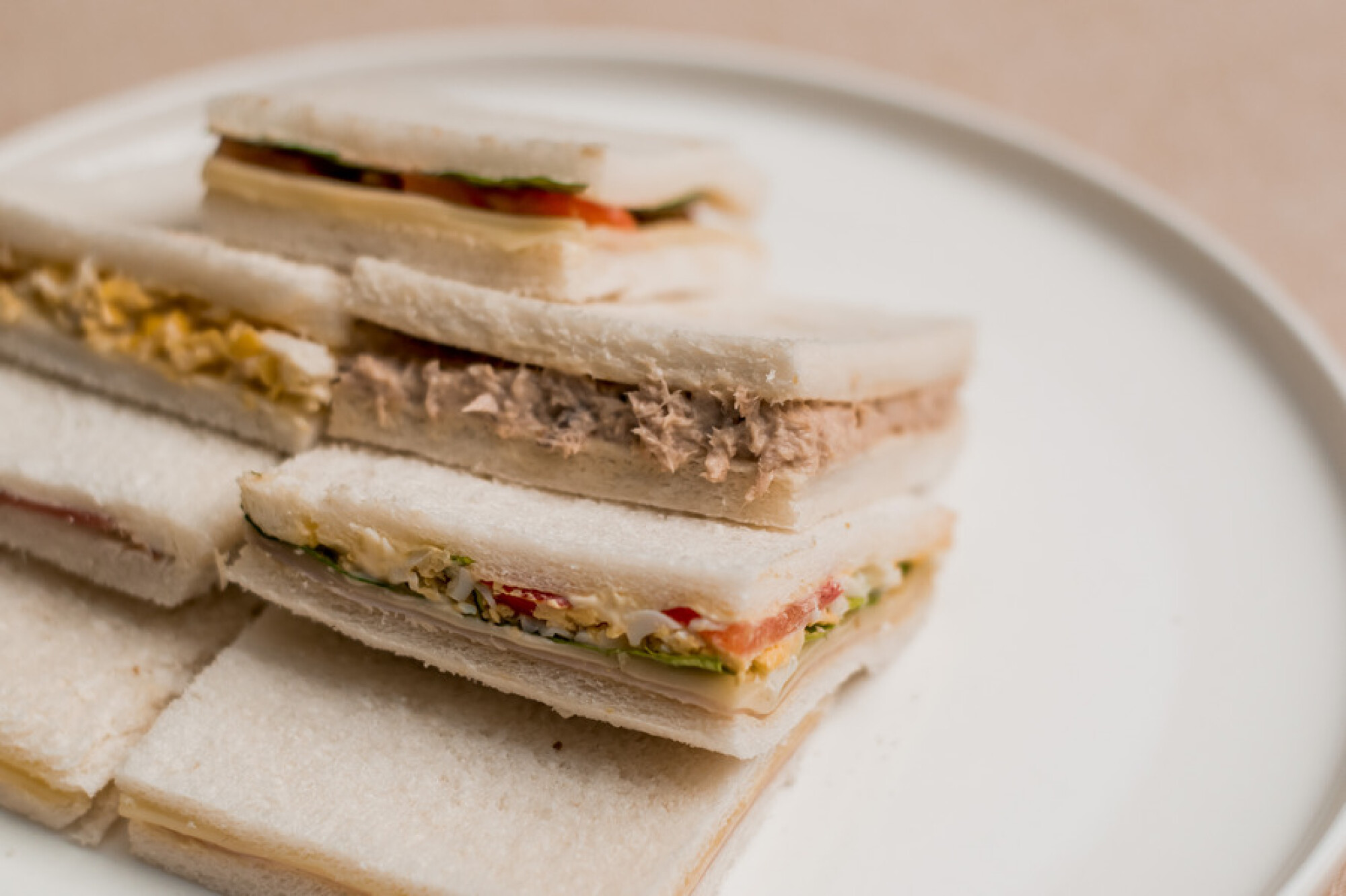 Sandwiches Surtidos — Valentino