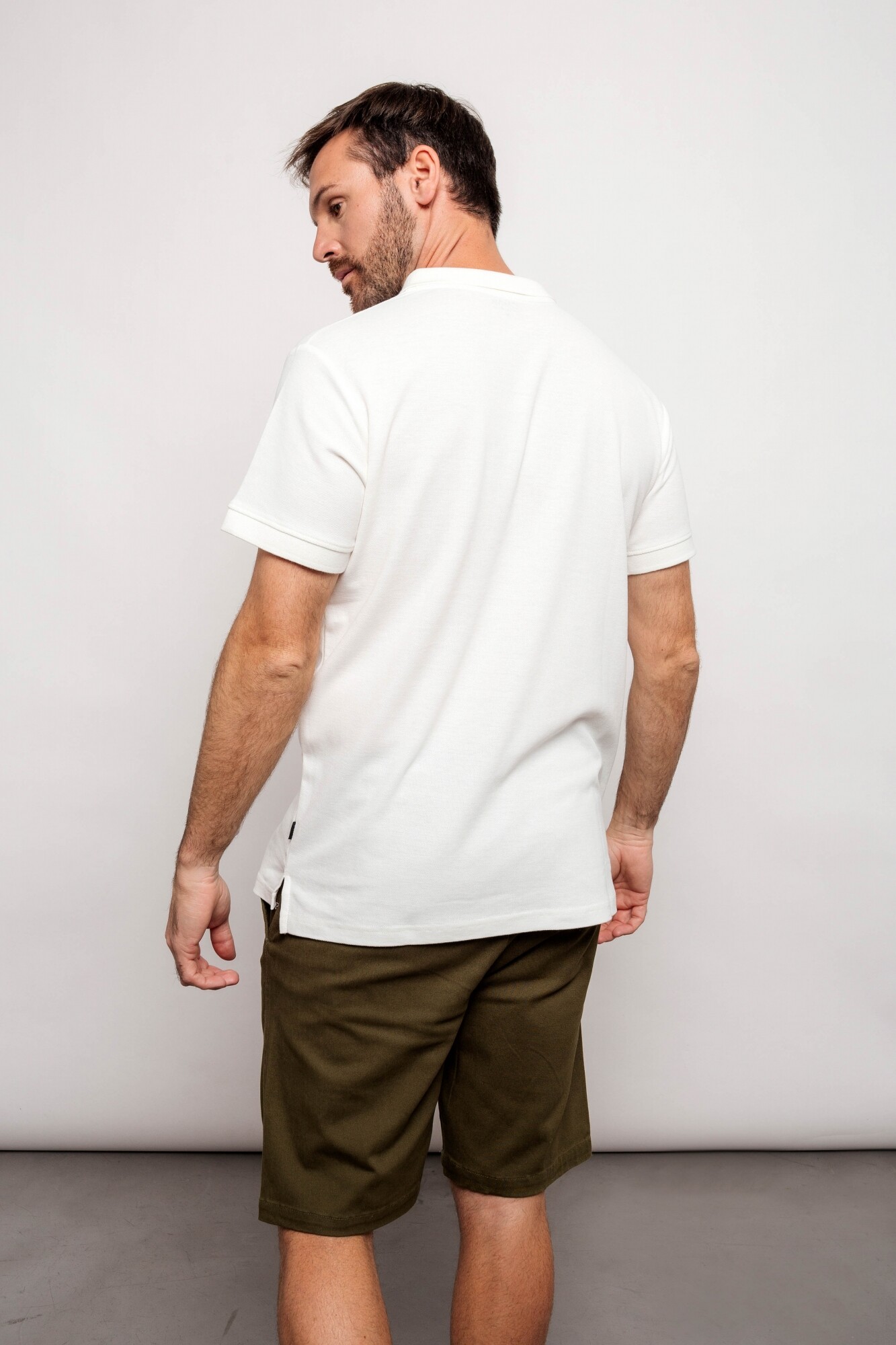 Remera Abel - Blanco — Canva Store