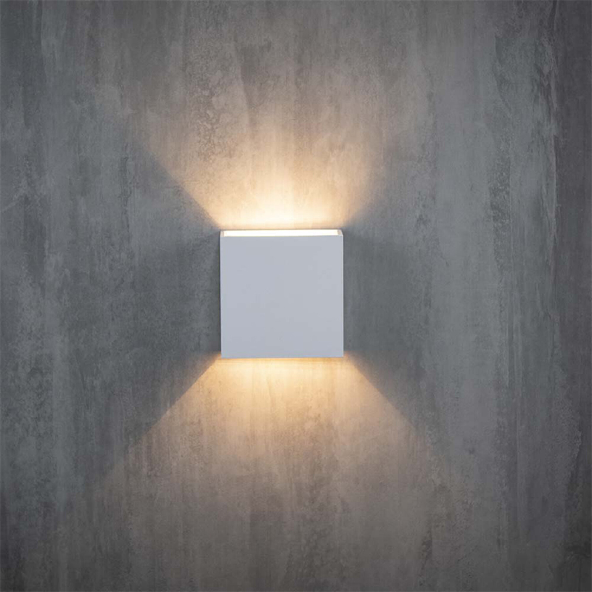 Lámpara de pared Facho blanco IP65 LED Cálida 4W - BM4052 — Fivisa