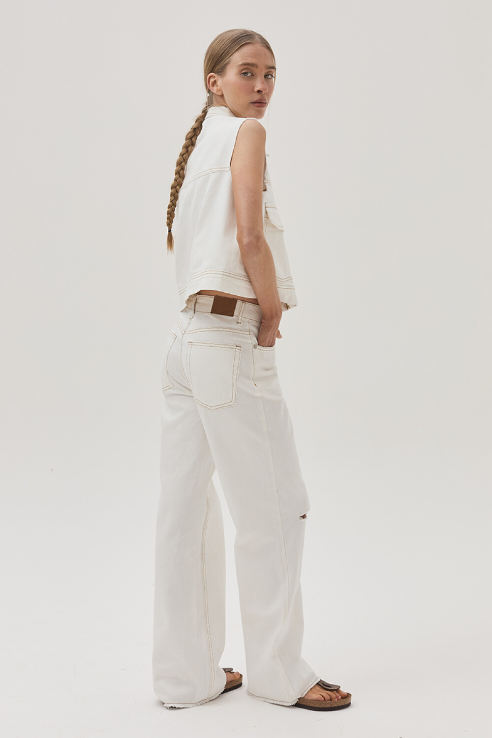 Jean Tana - Blanco — Saura